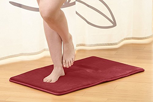 Clara Clark Bath Mat – Memory Foam Bath Mat - Soft Bathroom Rug - Non Slip and Super Absorbent - Fast Drying Machine Washable Bath Mat - Red - Small Size 17” x 24”
