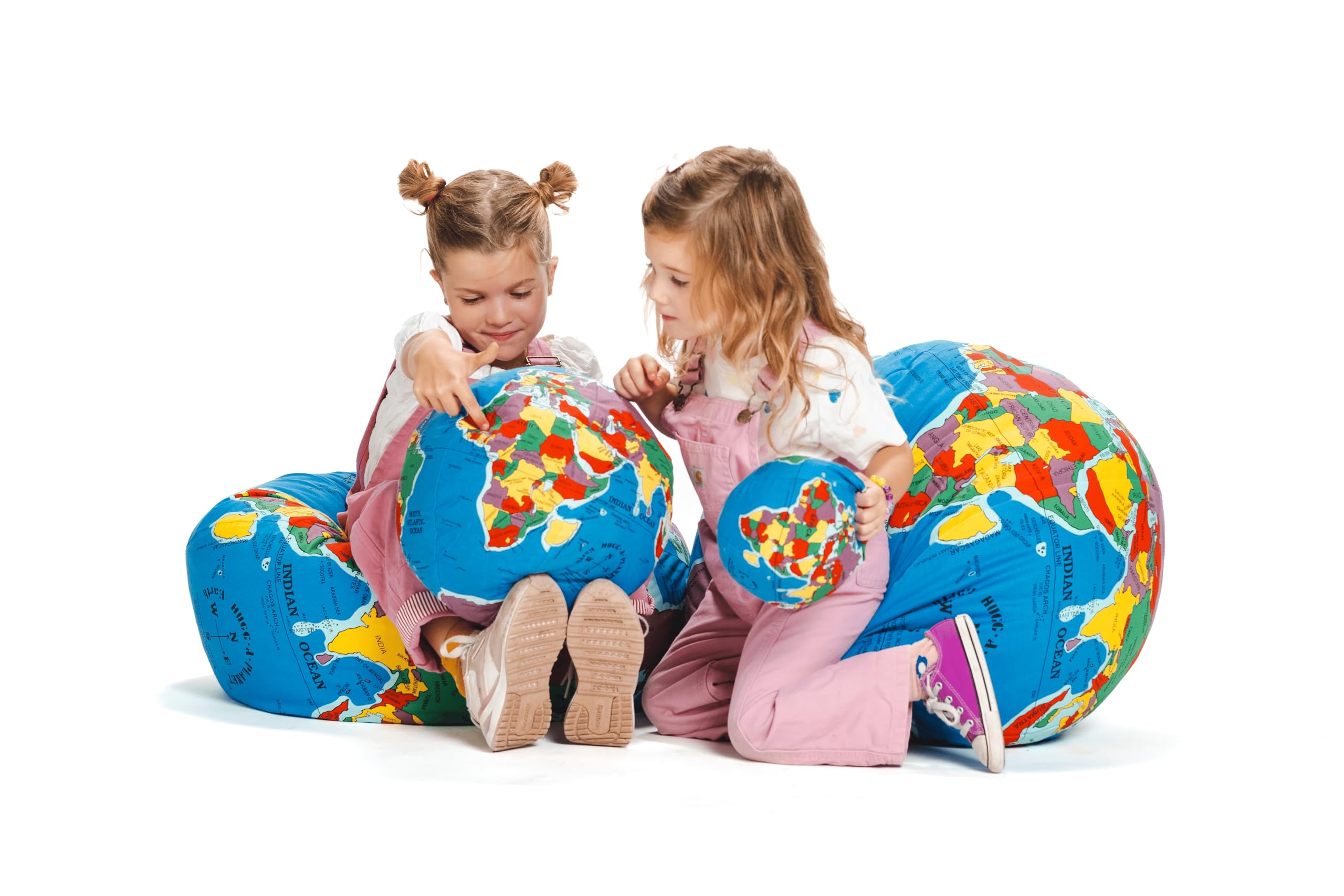 Hugg-A-Planet Pocket Earth with Moon Soft Plush Globe for Learning | for Kids, Teens, Adults, Teachers, and Parents | Educational Toy | Labels of The Earth and Moon |