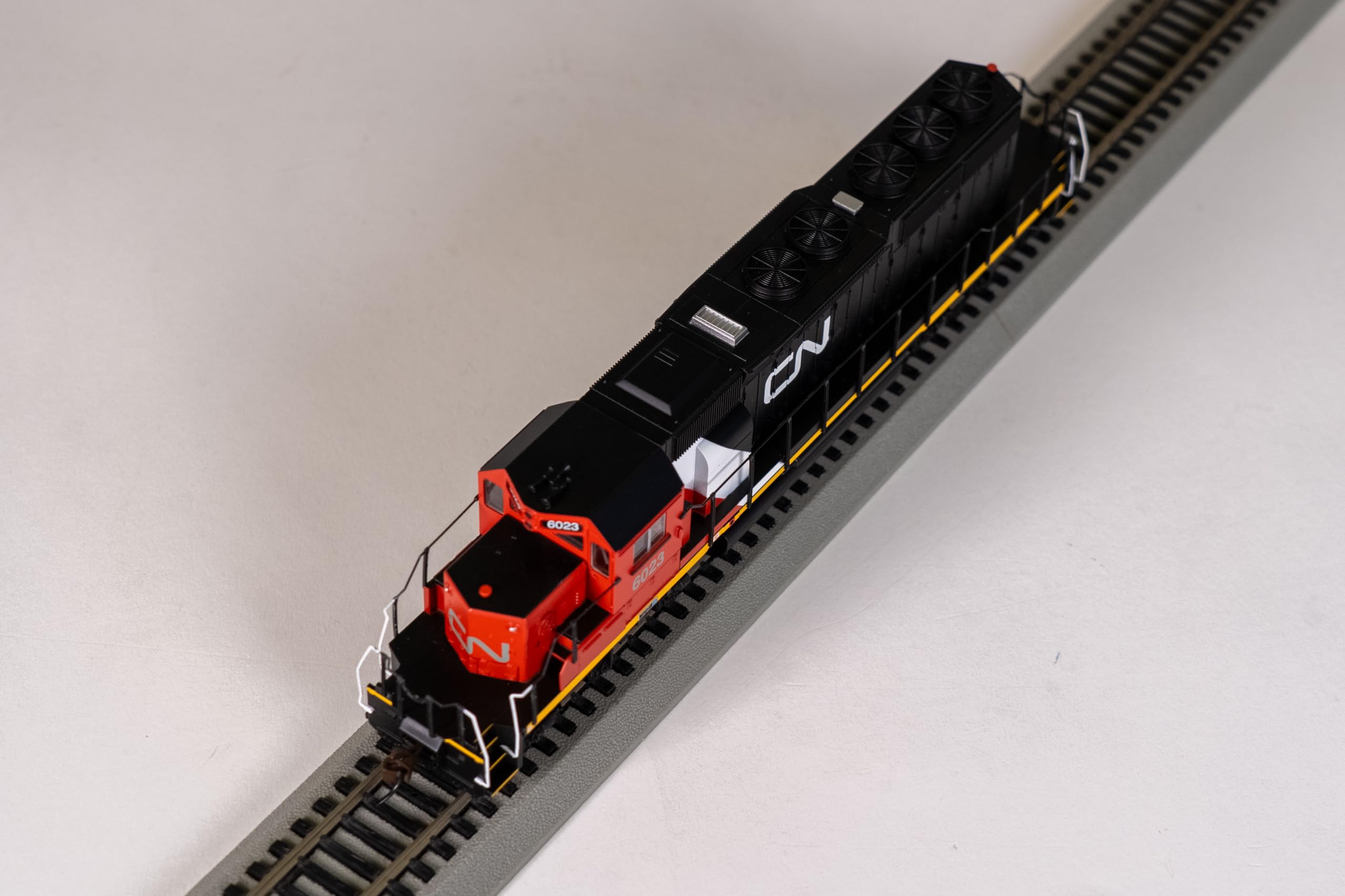 Bachmann Industries EMD SD40 2 DCC Canadian National #6023 Ready Locomotive (HO Scale)