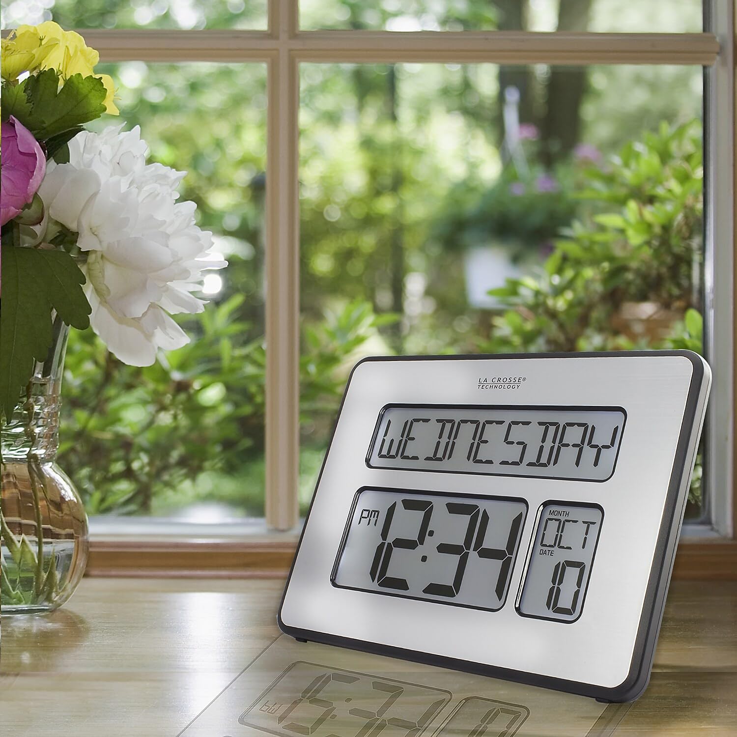 La Crosse Technology Atomic Wall/Table Clock, Metal, 7.5-inch H x 9.75-inch W x 1-inch D (C86279)