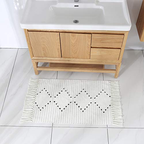 Boho Hand Woven Bathroom Rug Fringe Rug for Bedroom Cotton Woven Tassel Throw Rug, Moroccan Accent Tribal Decorative Throw Floor Carpet , Exquisite Geometric Minimalist Style (2.0 ft x 3.0 ft, White)