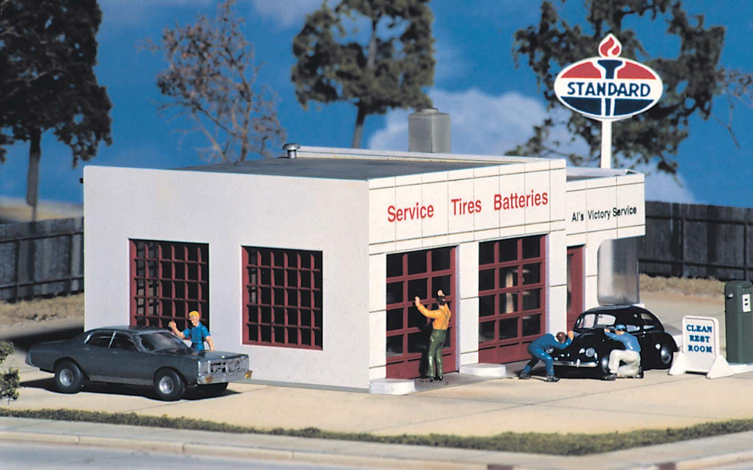 Walthers Cornerstone Series Kit HO Scale Al's Victory Service Station