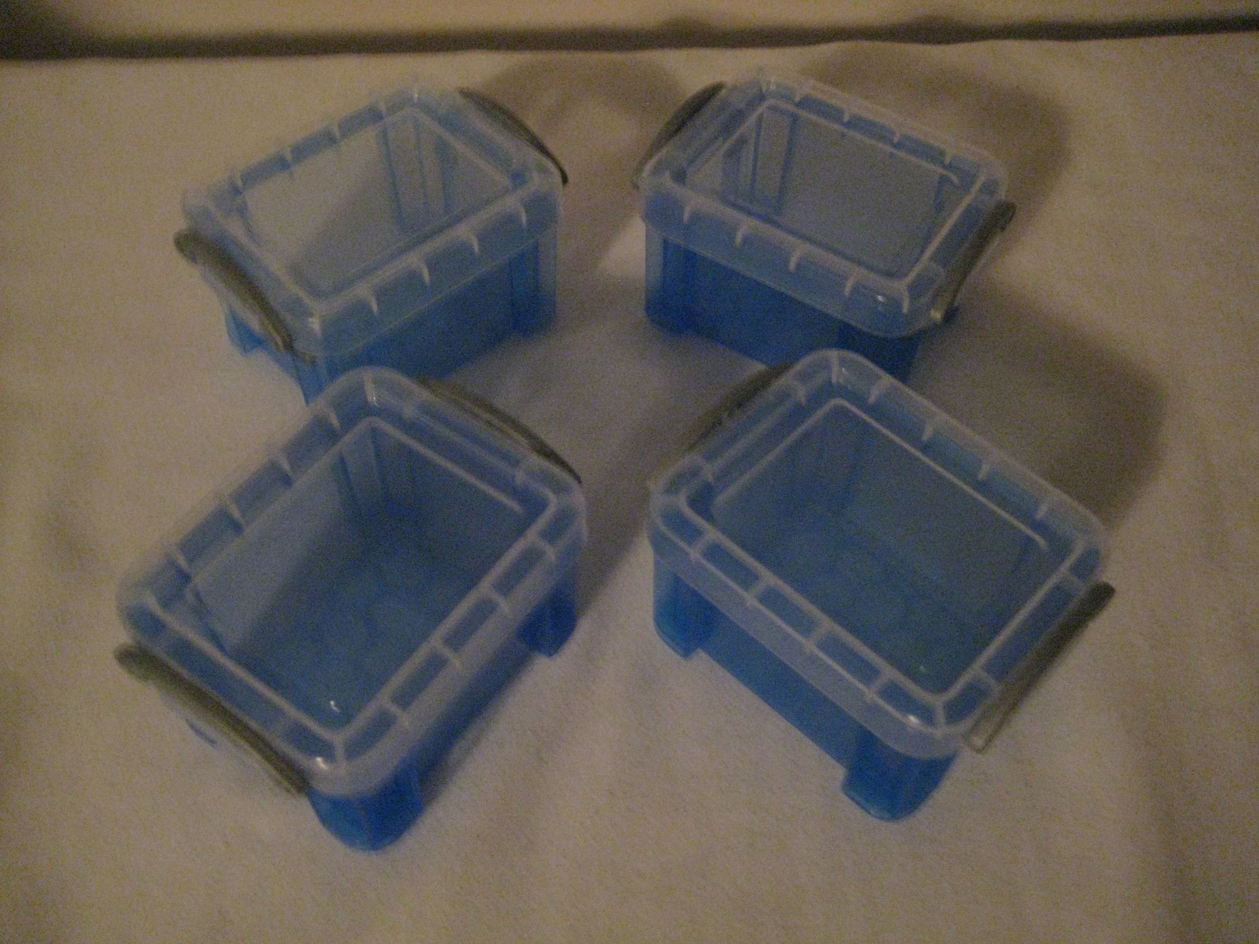 REALLY USEFUL BOX 0.14L