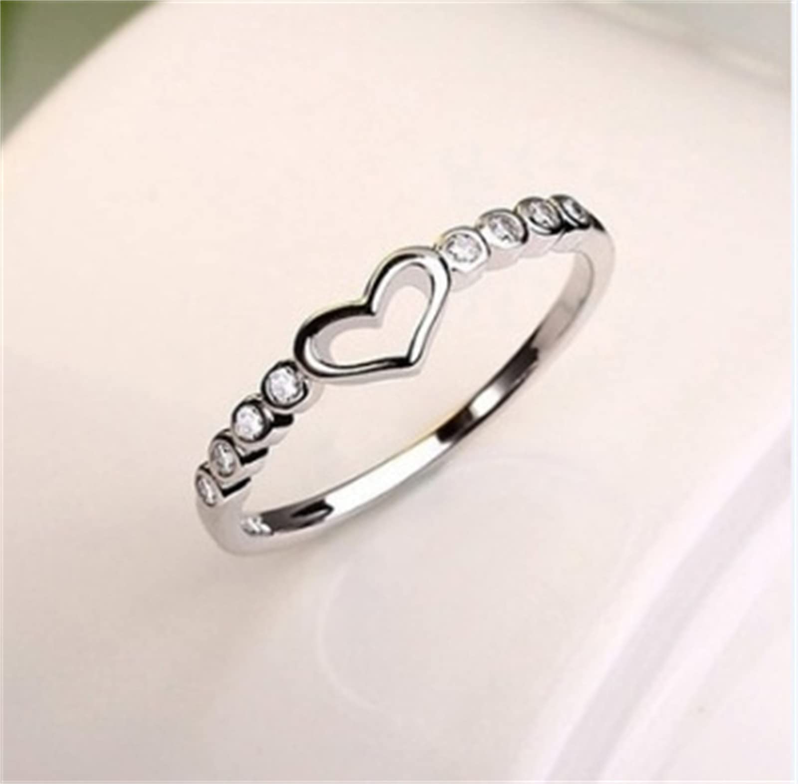 Heart Shaped Ring Simple Minimalist Heart Finger Rings for Women Wedding Engagement Statement Fashion Jewelry