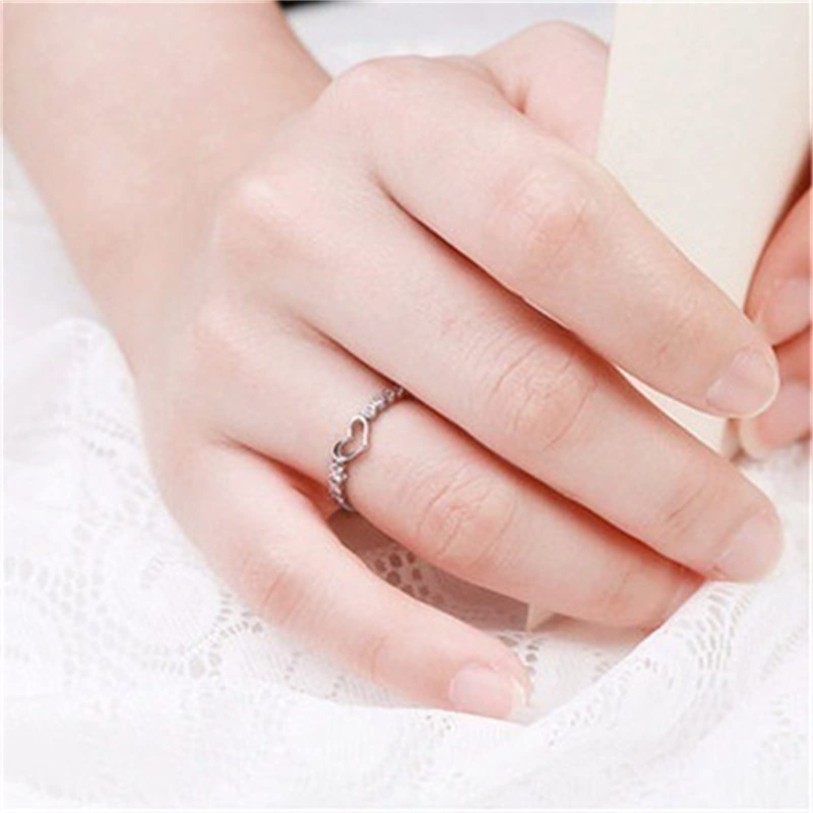 Heart Shaped Ring Simple Minimalist Heart Finger Rings for Women Wedding Engagement Statement Fashion Jewelry