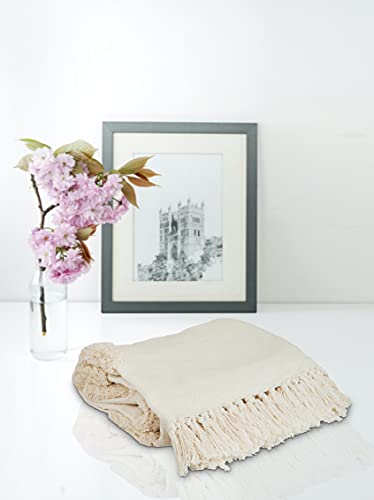 CRAFKART White Throw Blanket | Throw Blanket for Couch | Throw Blanket with Fringe | Farmhouse Throw Blanket | Cozy Decorative Throw for Sofa | Bed and Living Room Throw | Suitable for Women Men