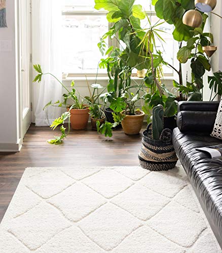 Rugs.com Lattice Shag Collection Rug – 5' x 8' Ivory Shag Rug Perfect for Living Rooms, Large Dining Rooms, Open Floorplans