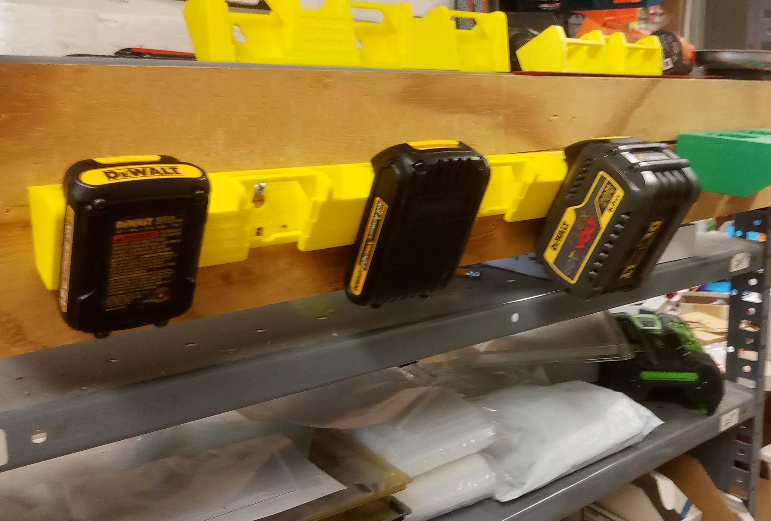 D20 5-Slot Battery Rack Compatible with DeWalt 12Vmax 20Vmax and FlexVolt Wall Mount Latching Storage Rack 20V DCB205 DCB606 DCB120, USA PN D20x5-WR