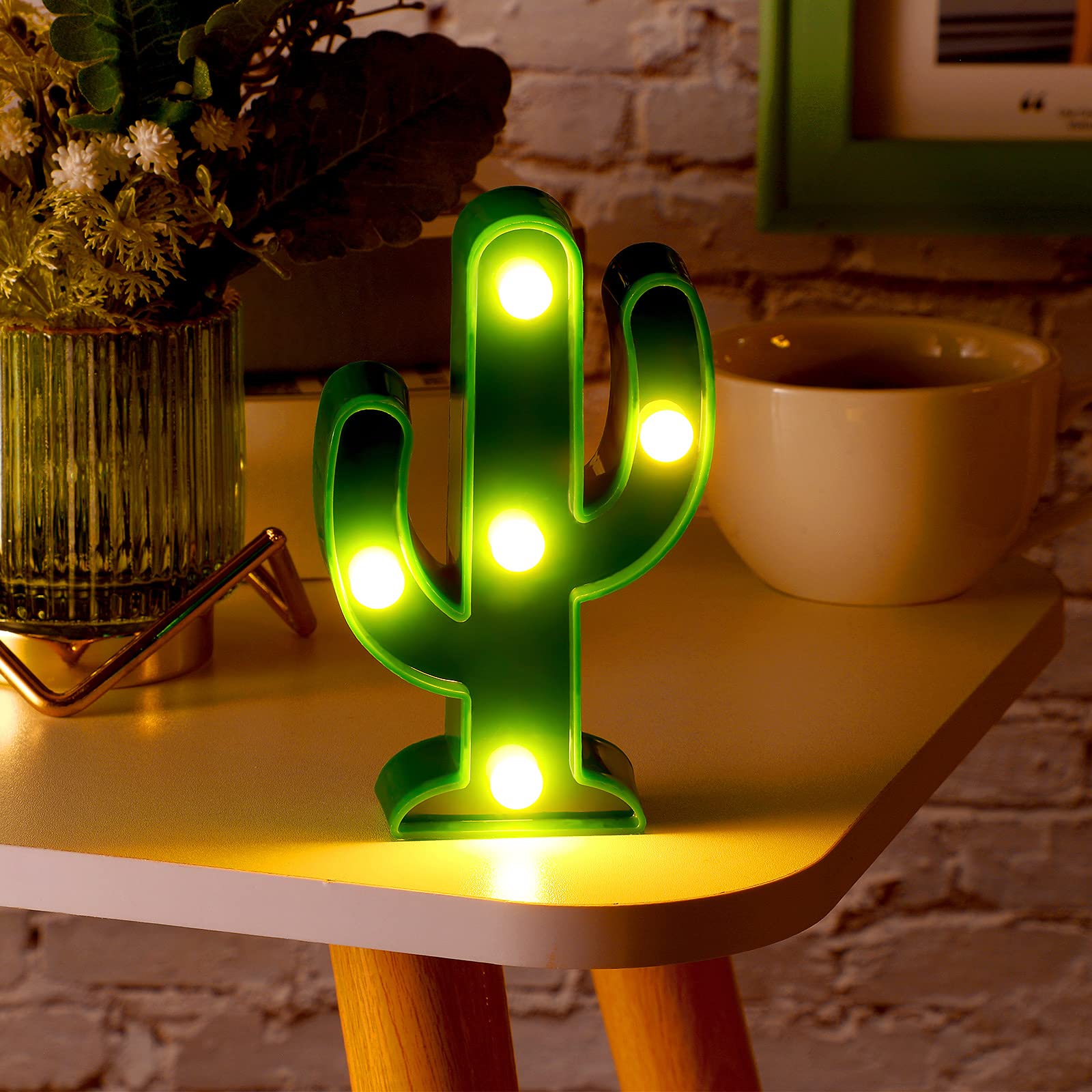Riakrum 2 Pcs LED Night Light LED Cactus Light Mexican Party Decorations Cinco De Mayo Decorations Cute Lamp for Table Room Bedroom Party Decoration Home(4.72 x 2.76 Inch)