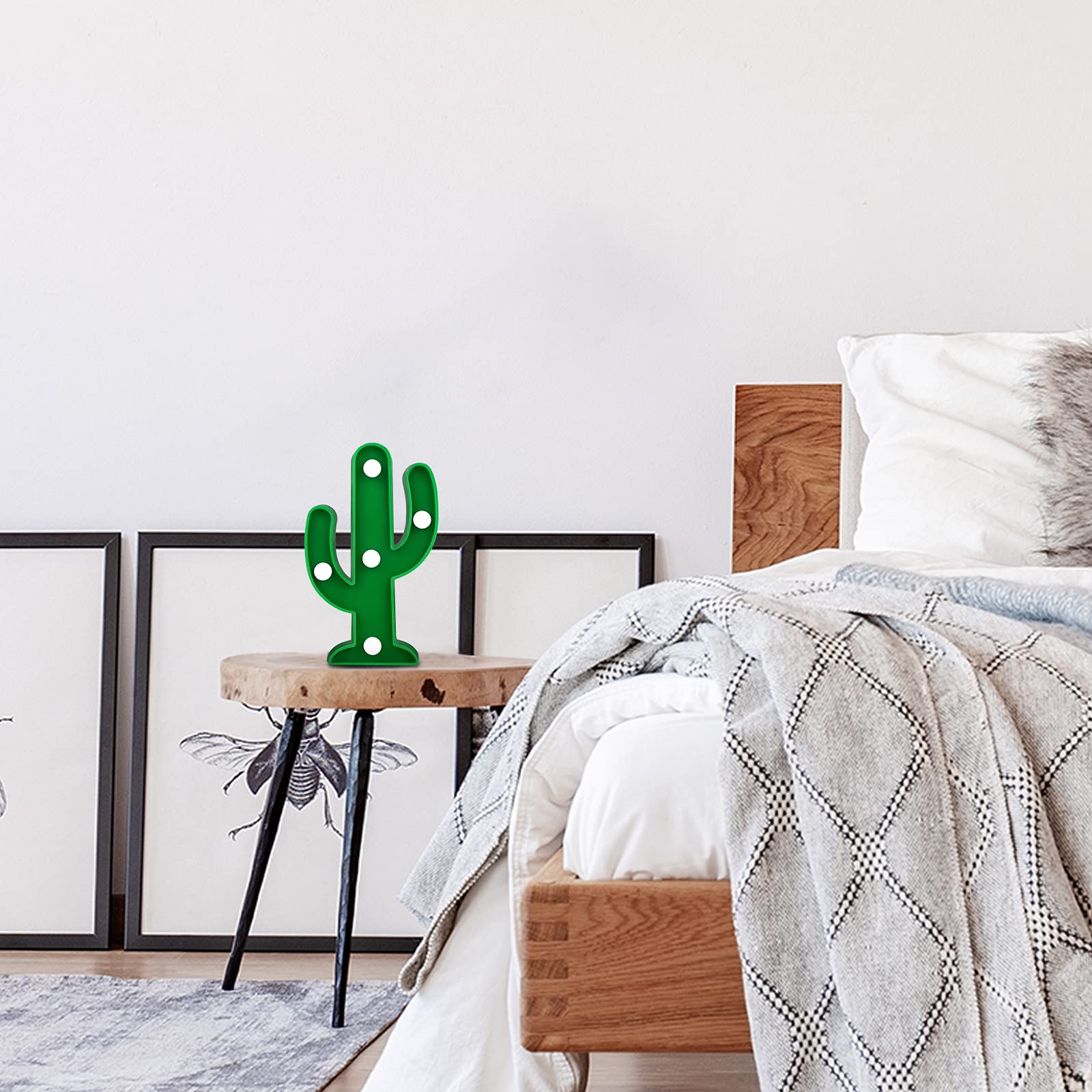 Riakrum 2 Pcs LED Night Light LED Cactus Light Mexican Party Decorations Cinco De Mayo Decorations Cute Lamp for Table Room Bedroom Party Decoration Home(4.72 x 2.76 Inch)