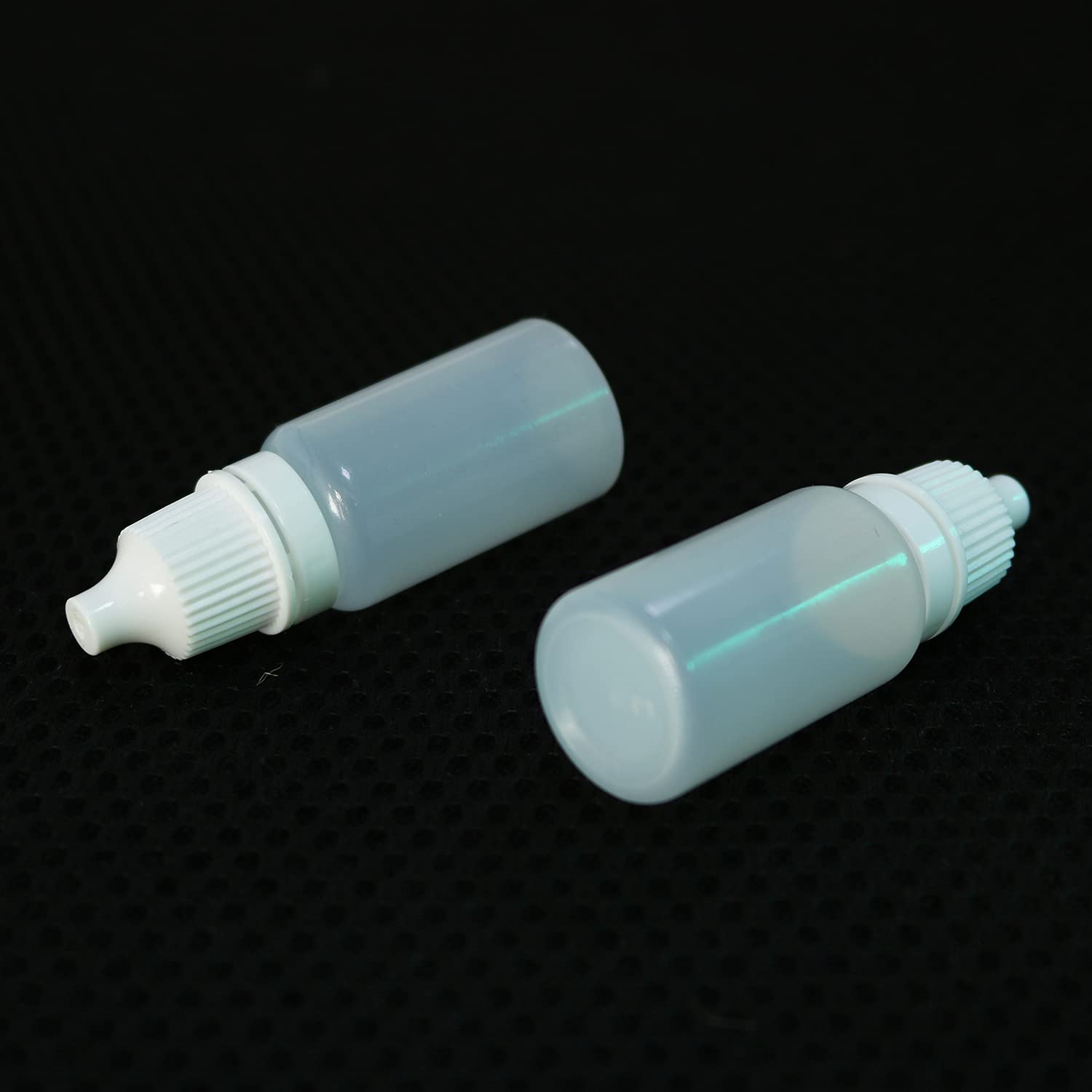 RLECS 50pcs 10ml Empty Plastic Squeezable Dropper Bottles with Caps Eye Liquid Dropper Refillable Bottles, White