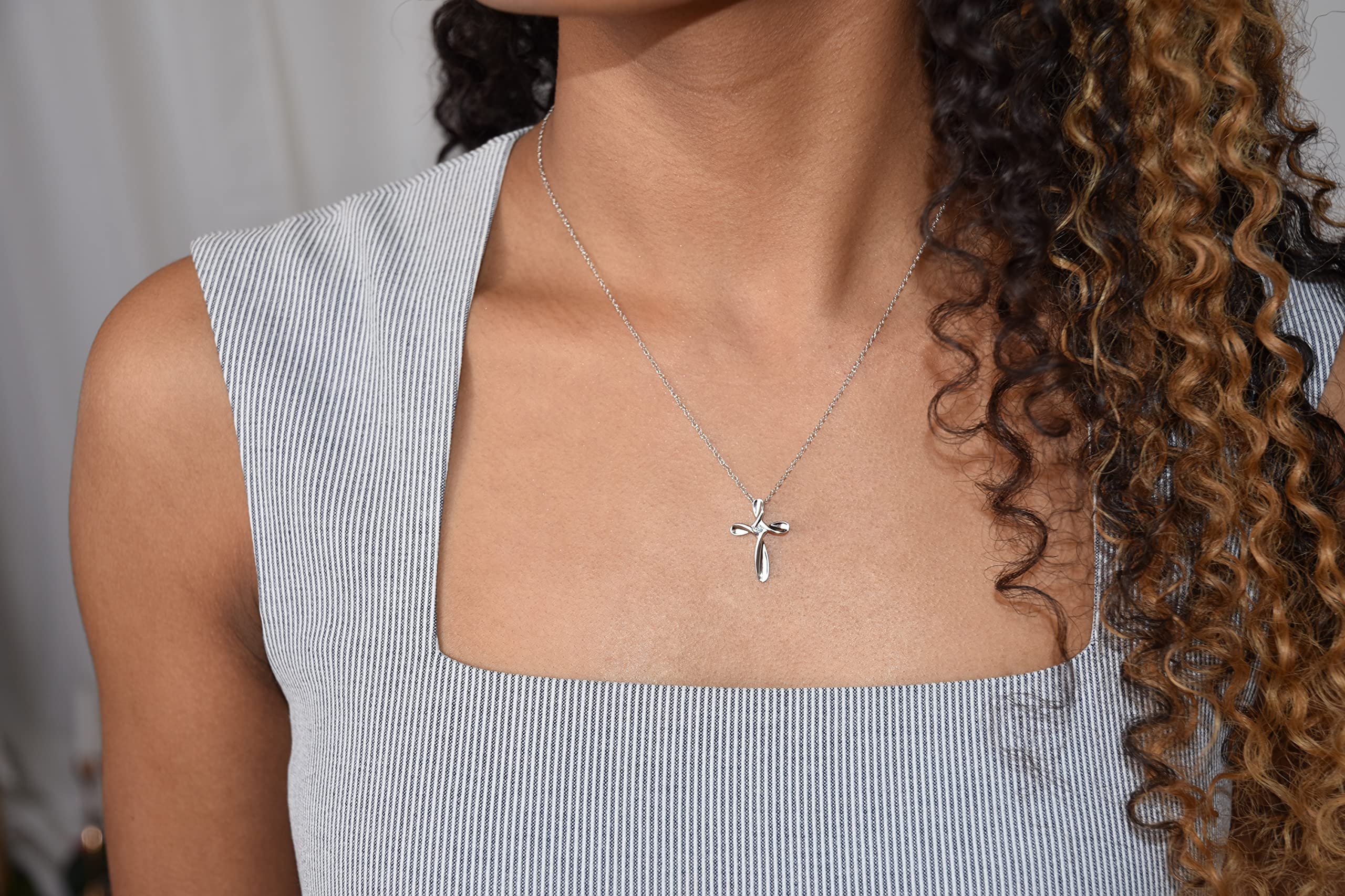 .925 Sterling Silver Birthstone Looped Cross Pendant Necklace - 18" Box Chain - March Aquamarine