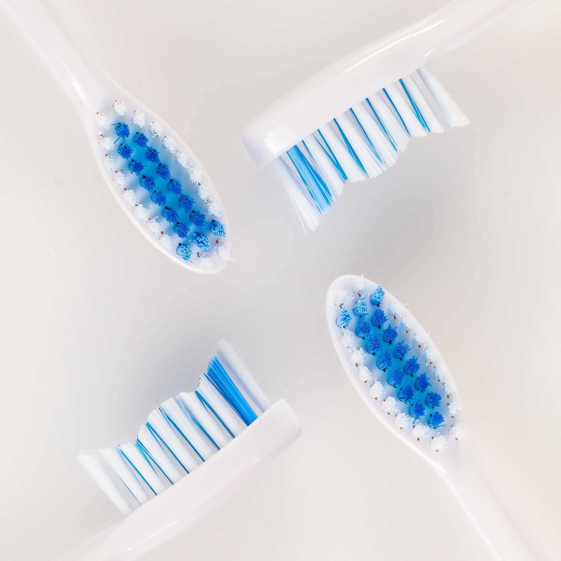 Sonic Clean Brush Replacement Heads Soft Dupont Bristles Four (4) Pack Electric Toothbrush Heads (White)