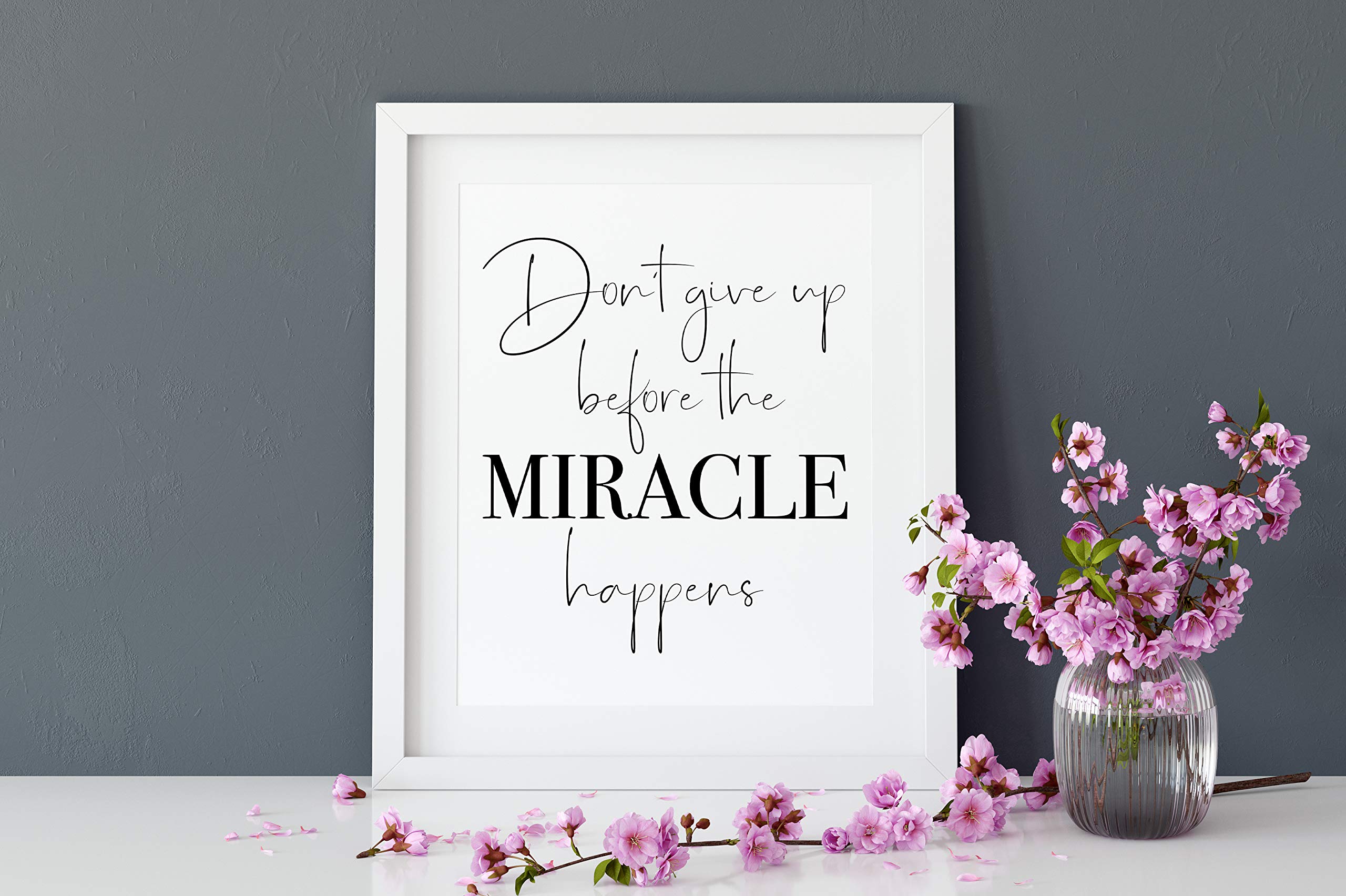‘Don’t Give Up.. ‘’ Positive Motivational Wall Art | 8x10 UNFRAMED Black and White Word Art Print | Inspirational, Typographic Home, Office, Studio Decor