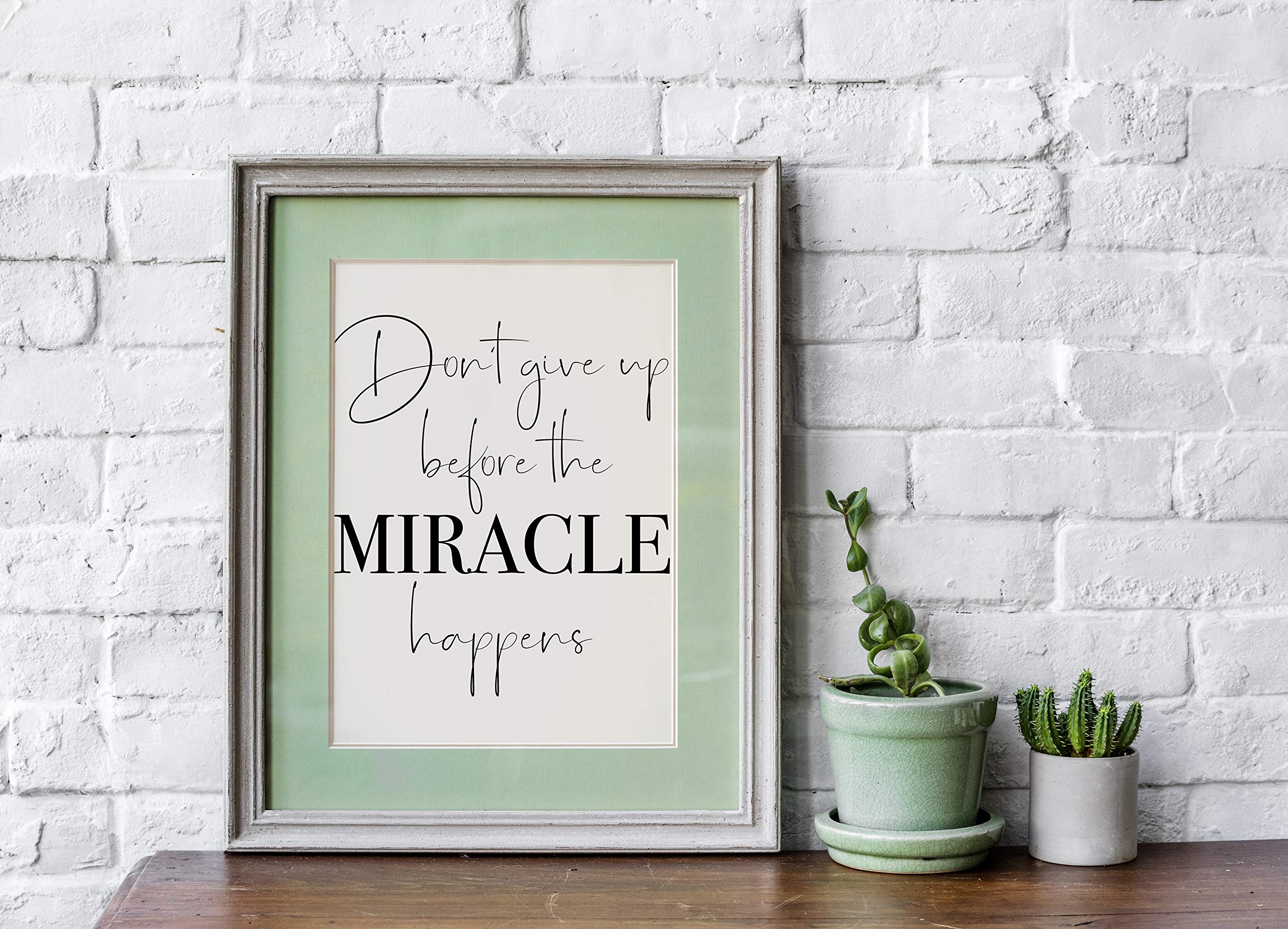 ‘Don’t Give Up.. ‘’ Positive Motivational Wall Art | 8x10 UNFRAMED Black and White Word Art Print | Inspirational, Typographic Home, Office, Studio Decor