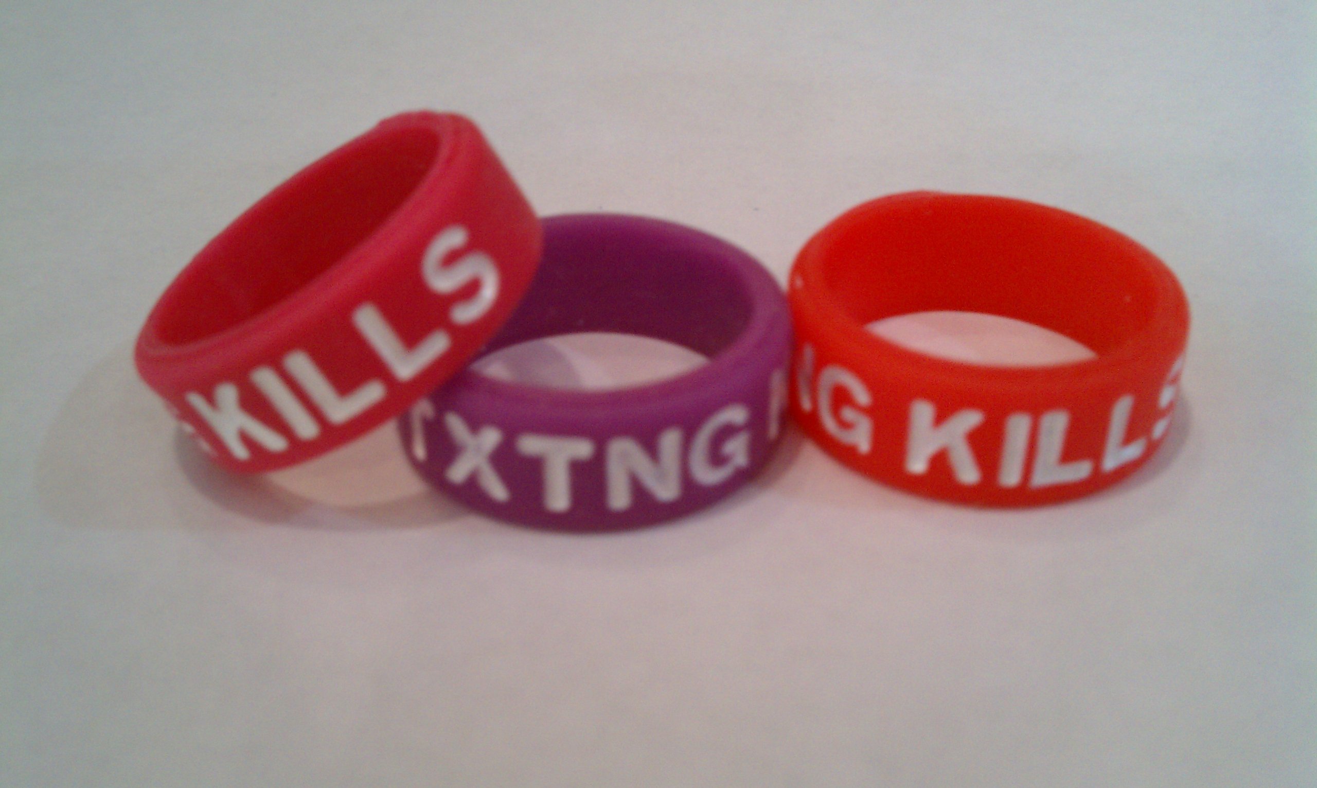 "TXTNG KILLS" Texting Thumb Band Thumb Rings 3 Pack Pink, Purple and Red - One Each