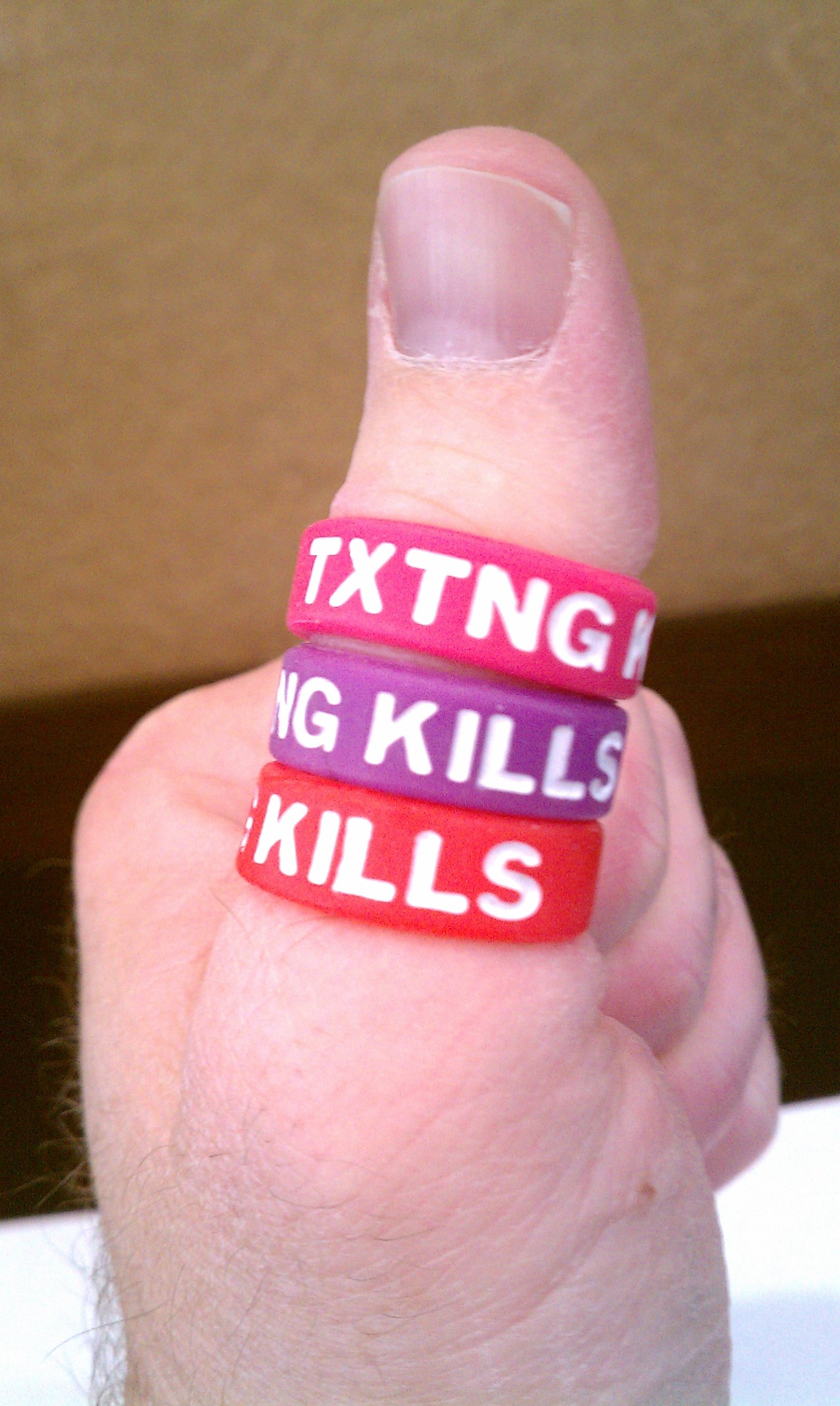 "TXTNG KILLS" Texting Thumb Band Thumb Rings 3 Pack Pink, Purple and Red - One Each