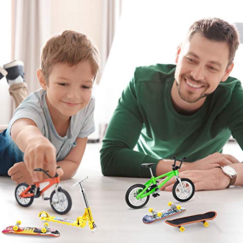 18 Pieces Mini Finger Toys Set Finger Skateboards Finger Bikes Scooter Tiny Swing Board Fingertip Movement Party Favors Replacement Wheels and Tools