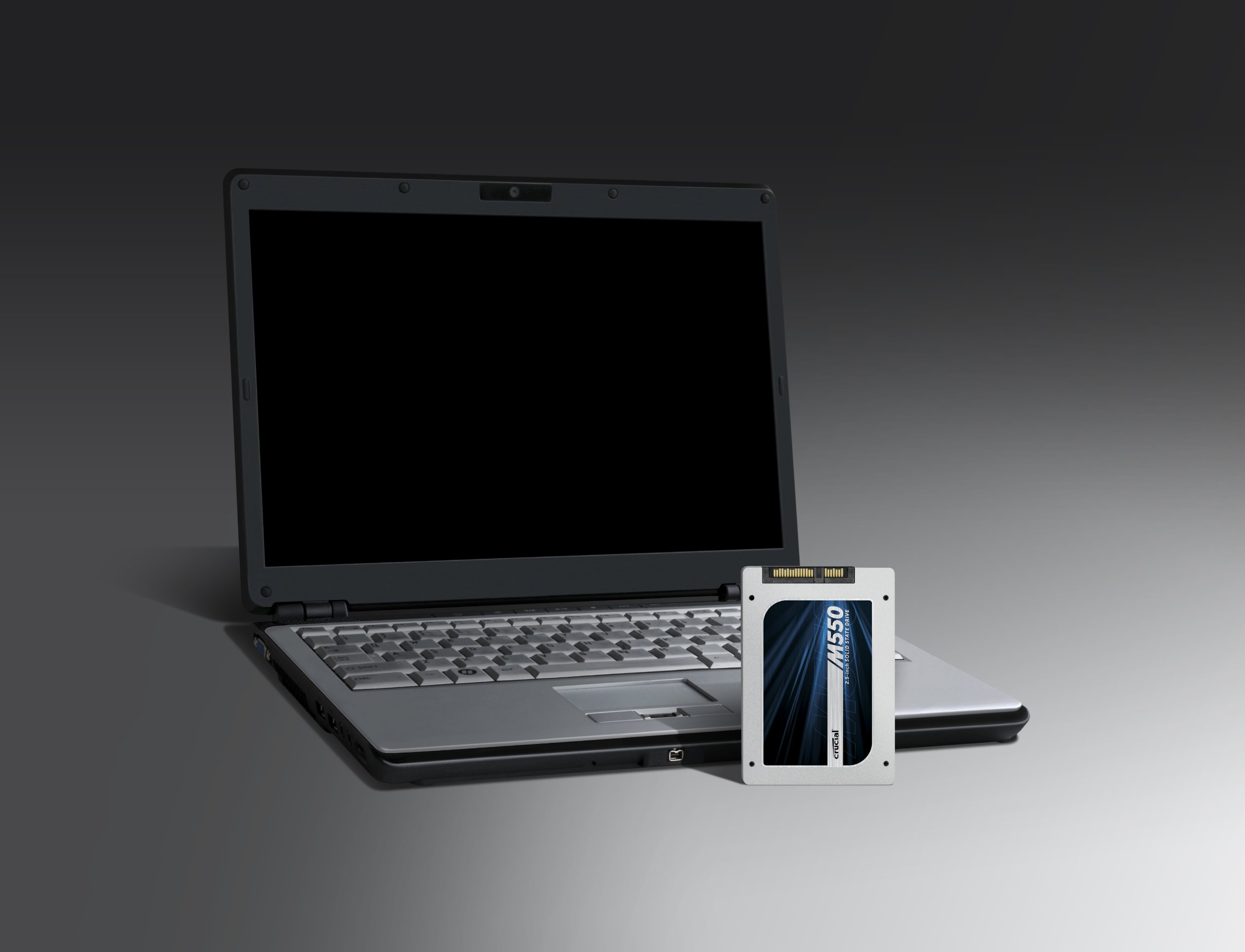 (OLD MODEL) Crucial M550 128GB SATA 2.5" 7mm (with 9.5mm adapter) Internal Solid State Drive - CT128M550SSD1