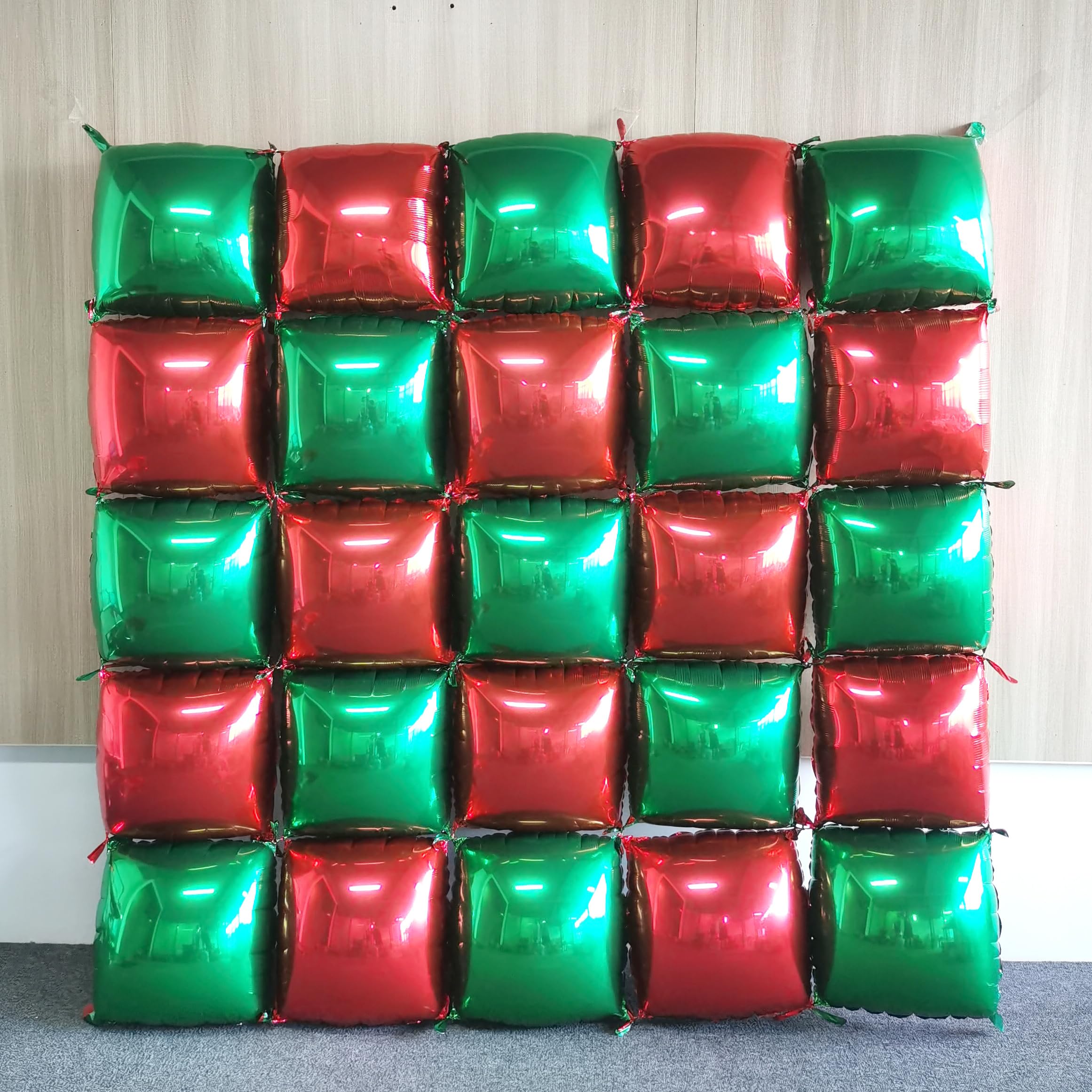 【50pcs】Balloon Arch Kit for Christmas Square Foil Balloons Wall Party Decorations Wedding Balloons Backdrop Double Sided Mylar Balloon for Anniversary Bachelorette Birthday Engagement Red and Green