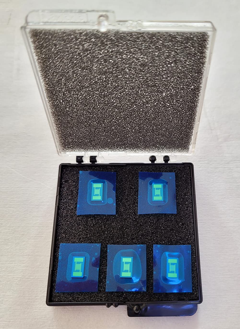 15 Pieces/Pack 3μm Interdigitated Electrodes IDE Silicon Substrate Interdigital Capacitor Arrays High-Accuracy Microelectrode MEMS Biosensor Medical Chemical Sensor Chip
