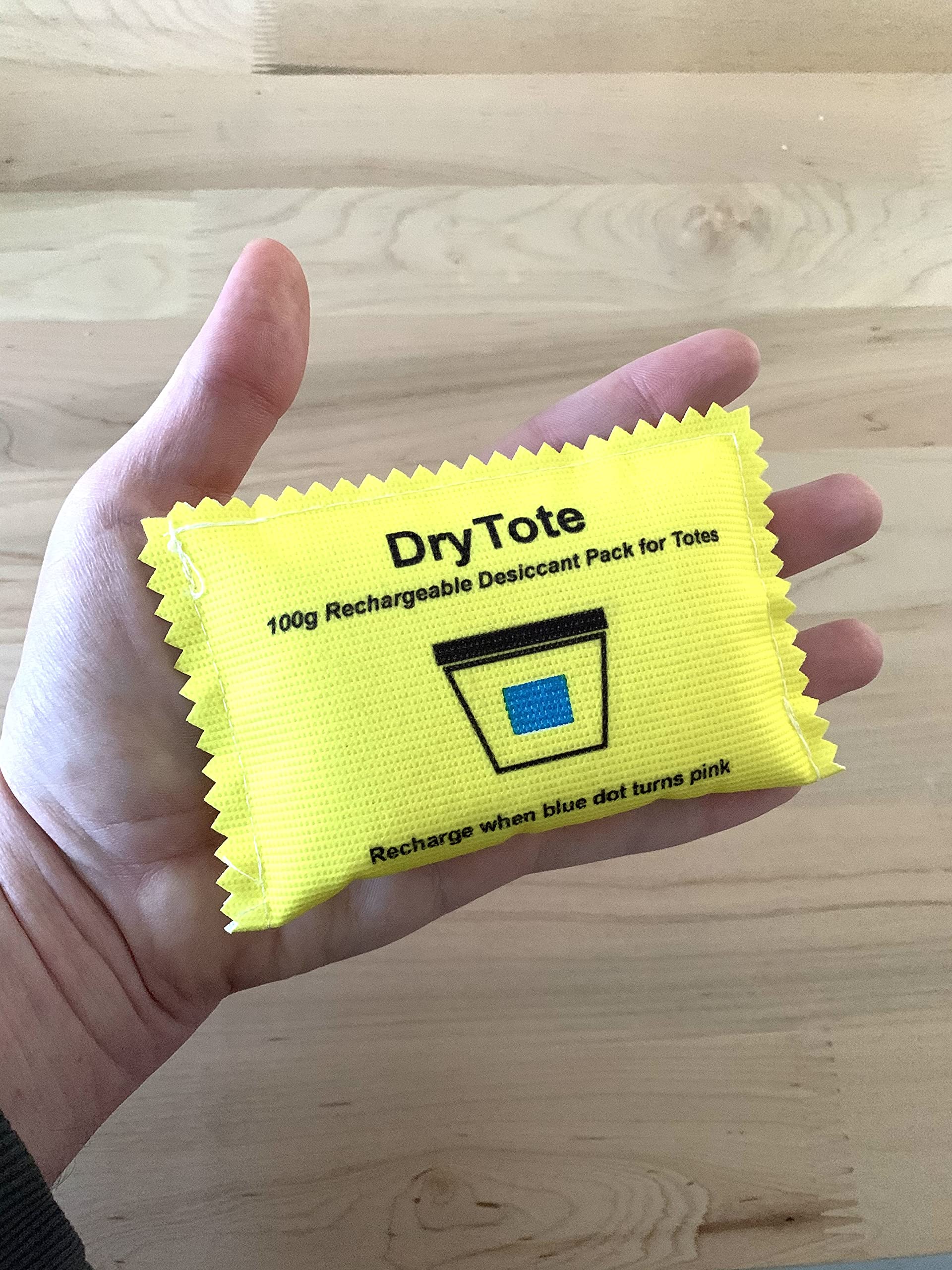100g Rechargeable Desiccant Pack - Moisture Absorbing Bag - Desiccant Dehumidifier for Storage Bins and Totes …