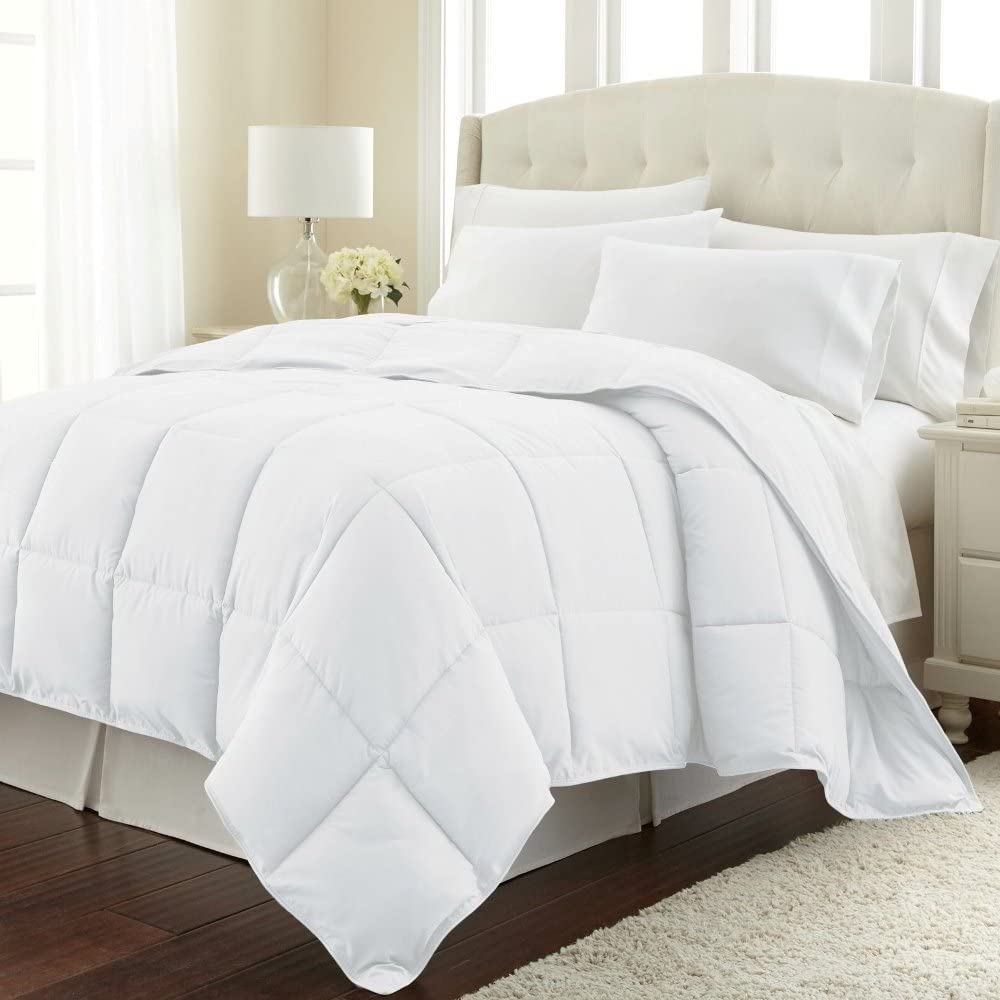1 piece light Fluffy Comforter Twin / Twin XL size 110 GSM dark Blue brushed microfiber material | Aesthetic Bedding Geometrical Box Stitched Block pattern squared extra soft plush Bedroom aqua navy