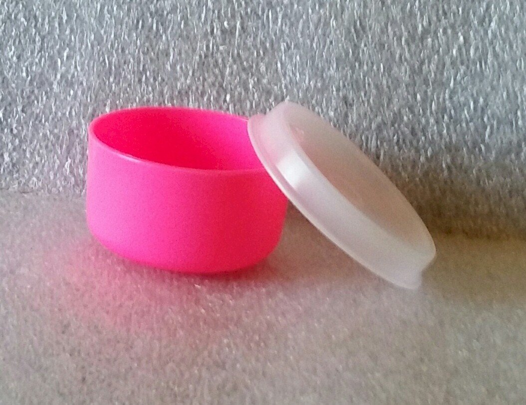 1 Tupperware Smidget Tiny Treasure Mini Bowl Bright Neon Pink