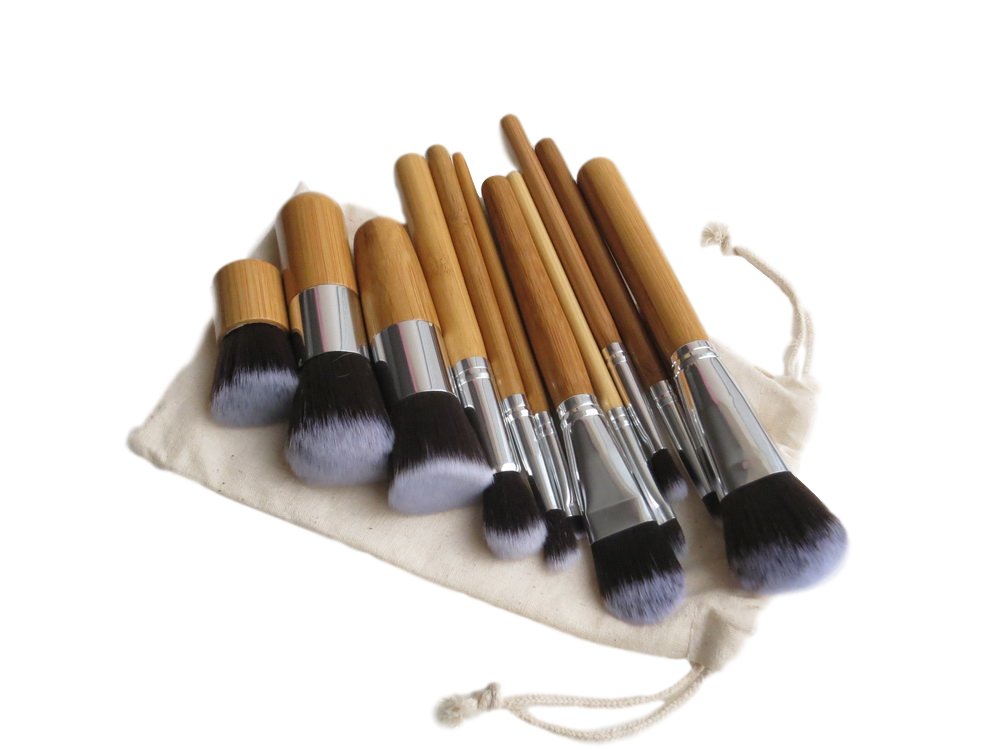 15 Colors Cosmetics Cream Contour Foundation Concealer Palette Kit with 11pcs Bamboo Brush