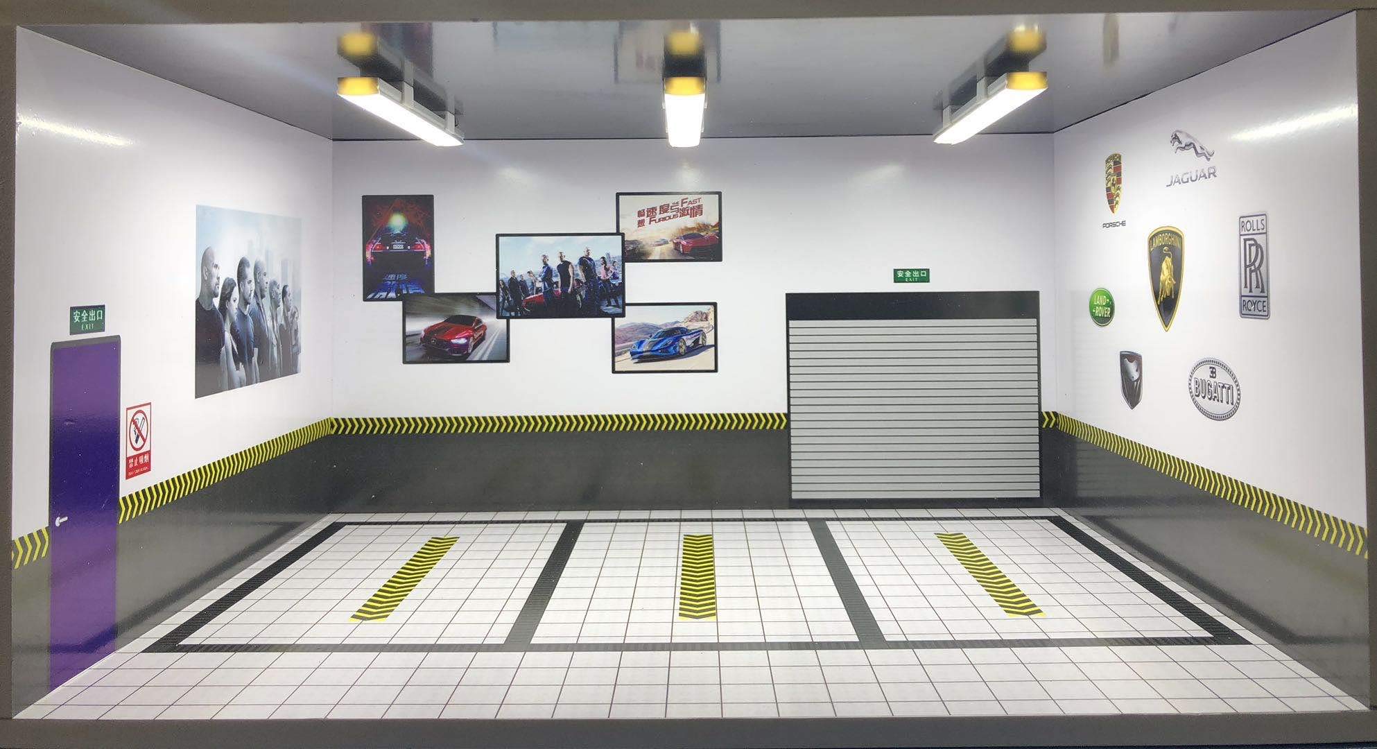 1:18 Car Model Vending machineAcrylic Collectibles Countertop Display Three Parking Spaces LED Lamp Plate with USB Connection for 1/18 Diecast Model Car (Excluding car Models)