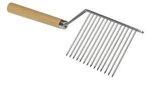 1 X Angel Food Cake Cutter E 732