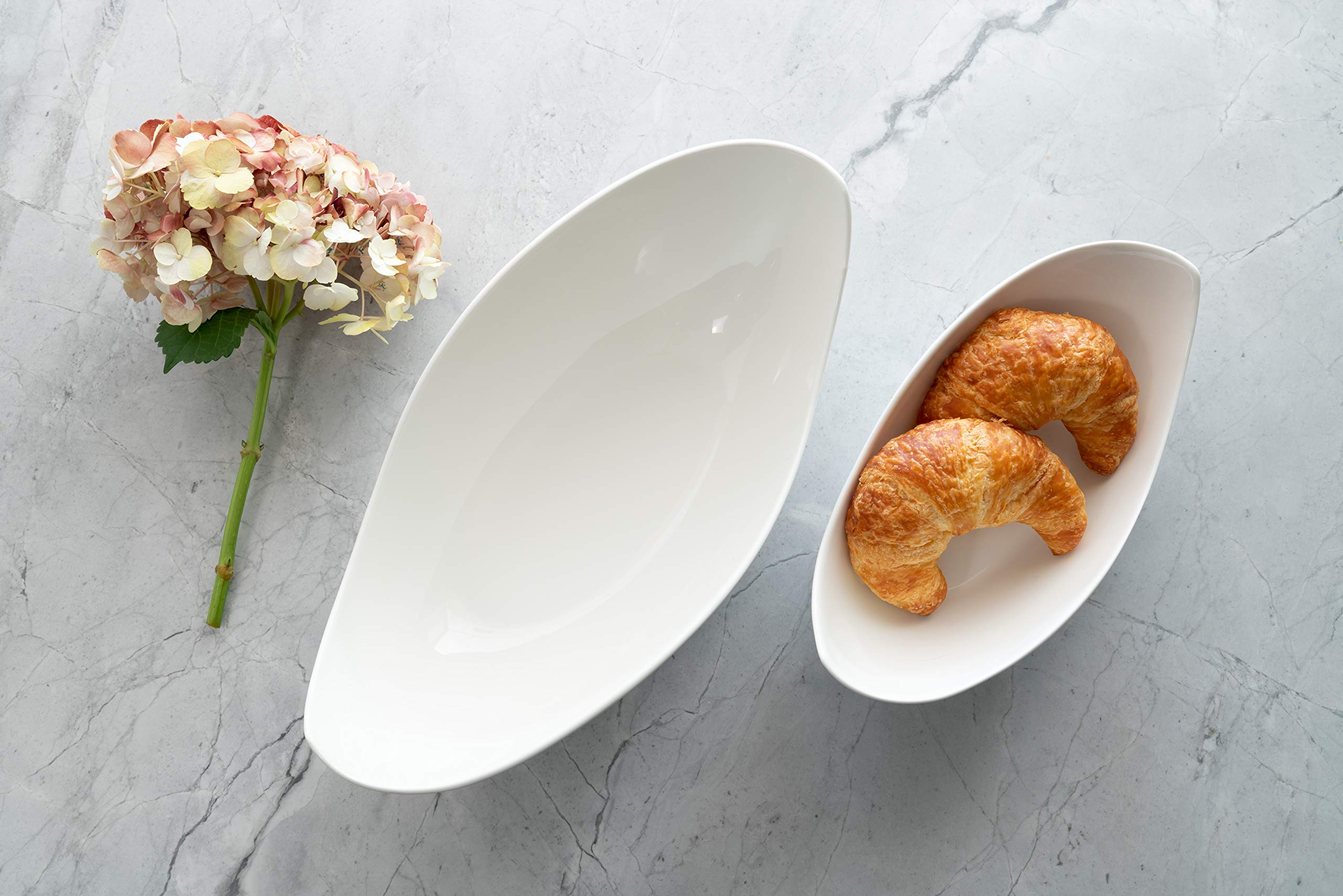 10 Strawberry Street Whittier 16.5"/ 48 Oz Canoe Bowl, White