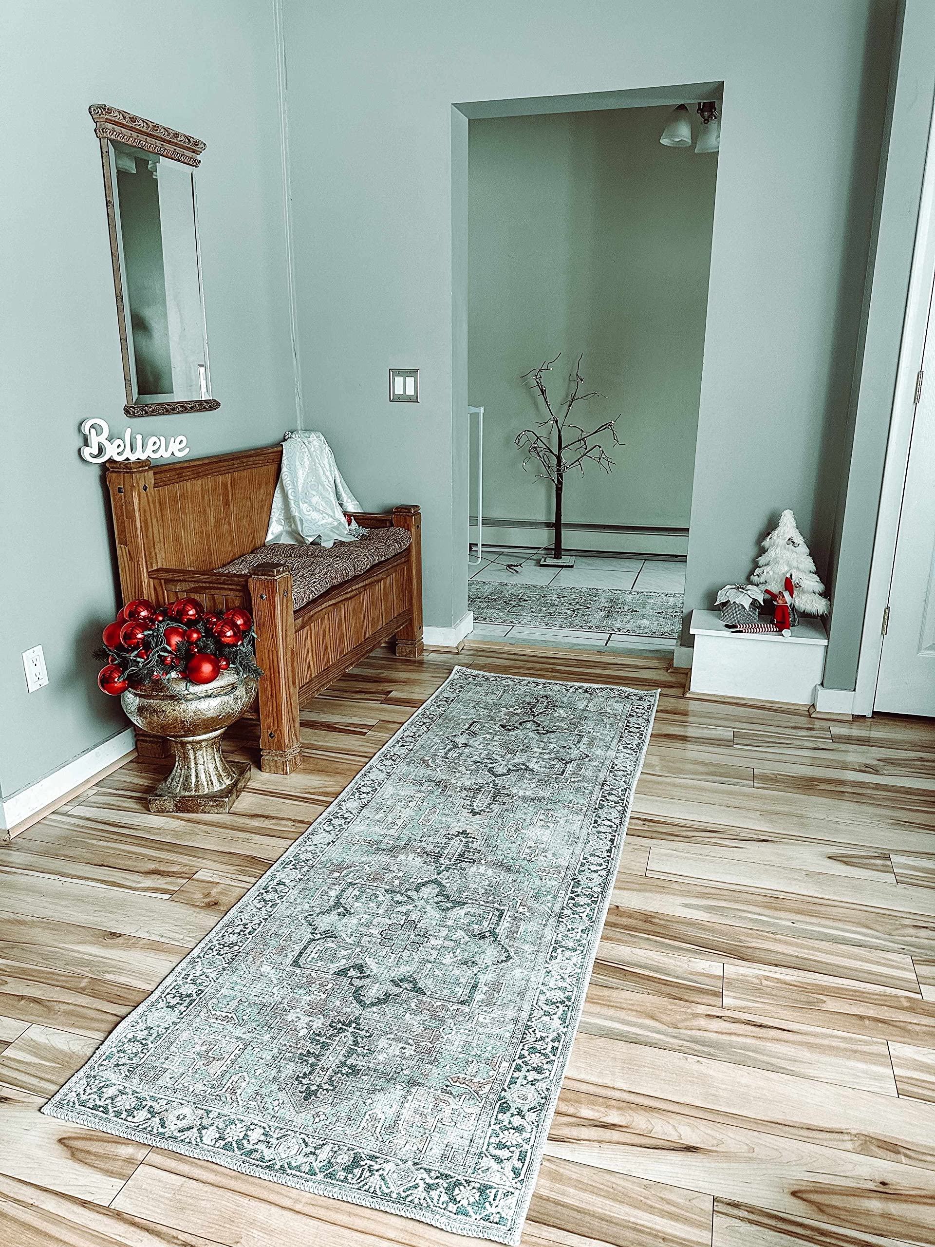 Hauteloom Nisa Living Room, Bedroom Machine Washable Area Rug - Traditional - Sage, Brick Red, Navy - 7'6" x 9'6"