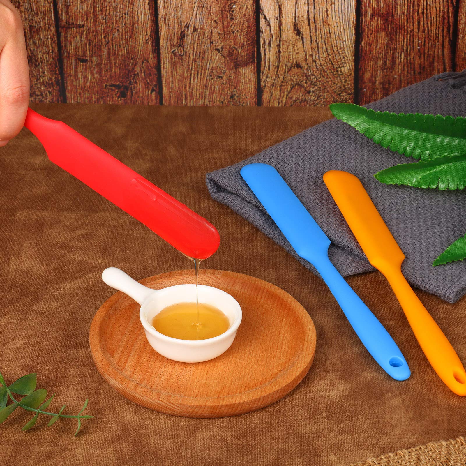 5 Pieces Non Stick Wax Spatulas Large Hard Wax Sticks Silicone Spatula Hair Removal Waxing Applicator Reusable Scraper for Home Salon Body Use, 5 Colors