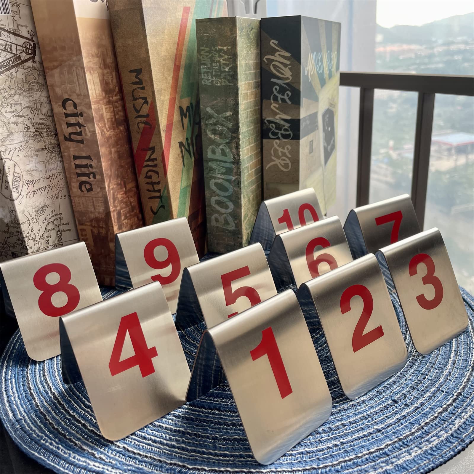 10 Pcs Metal Place Cards Stackable Tent Style Table Numbers,Place Card Holders for Celebration Wedding Party Restaurants Cafes Bars Gatherings meeting Room Board Game Serial (Medium 1-10, Black)