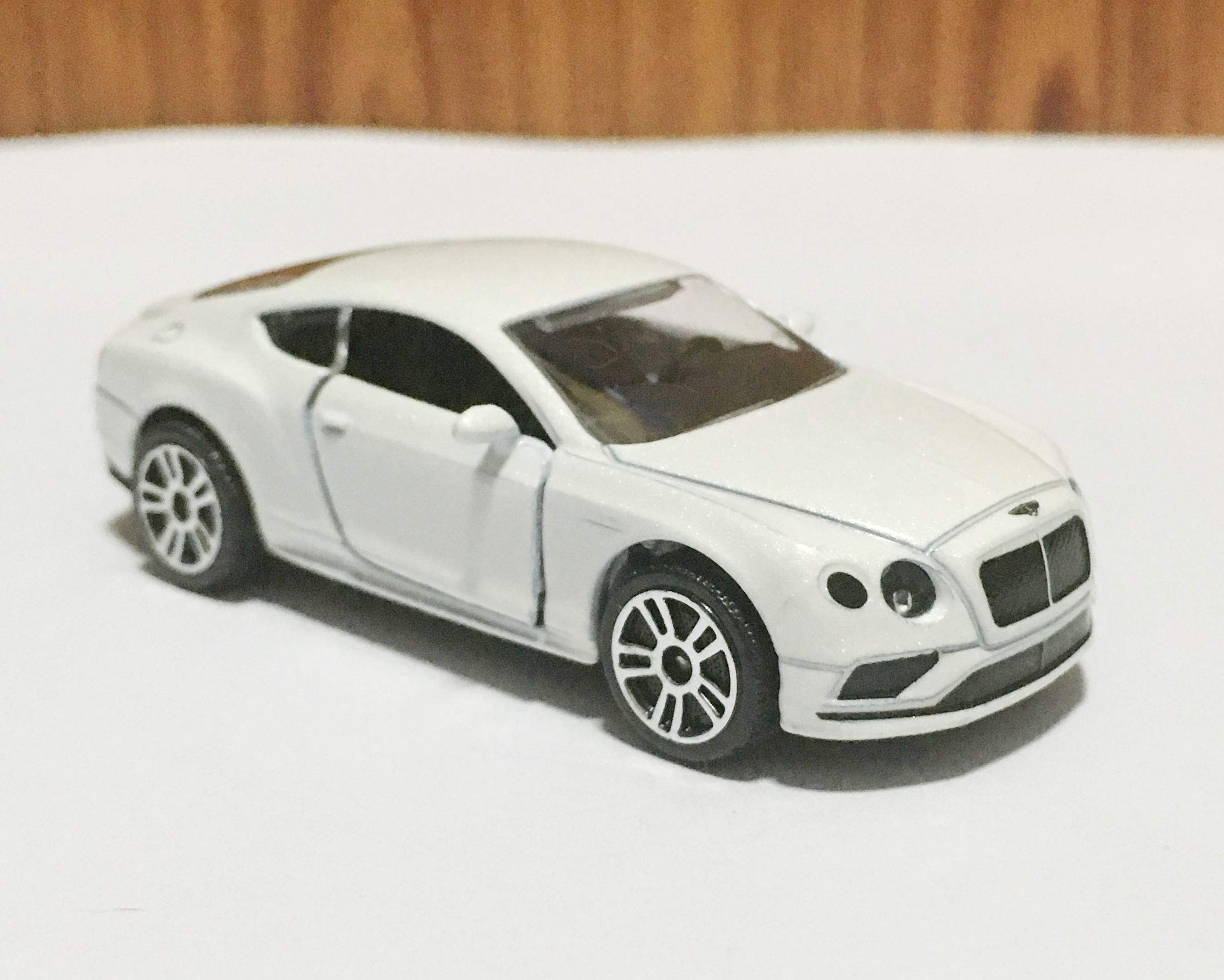 1/64 Model car Toys Majorette Bentley Continental GT V8 S - White (1/64, 3 inches) D5S no Package