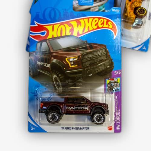 30 Hot Wheels Cars Mixed Lot
