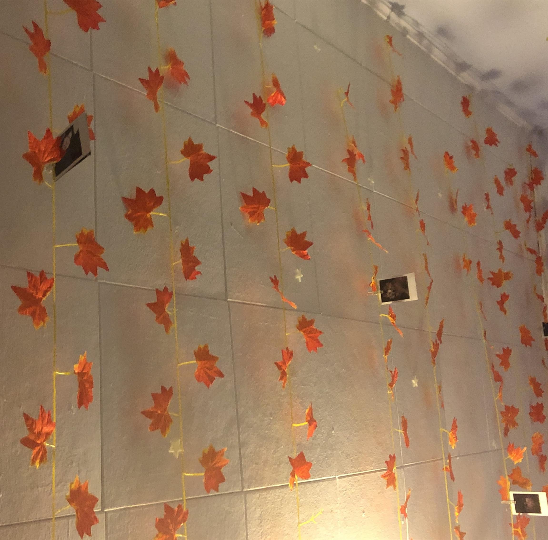 12 Pack Fall Leaves Leaf Garland Hanging Vines Artificial Maple Thanksgiving Decor for Home Wedding Fireplace Party Bedroom Kitchen Restaurant DIY Christmas Table Decorations Flower Garden