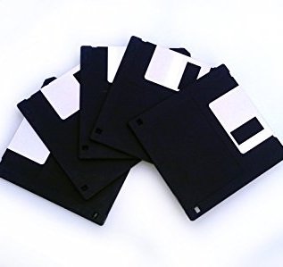 100 Floppy Disks. 3.5 inch Diskettes. Formatted 1.44 MB. DS/HD MF-2HD.