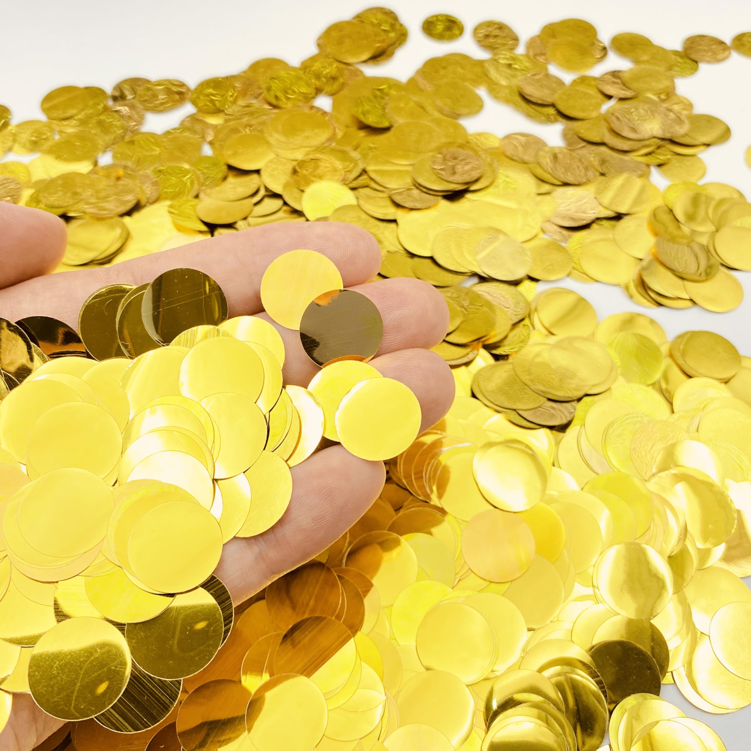 10000PCS/100g Sparkle Foil Metallic 15mm Round Confetti Circle Dot Table Scatter Confetti for Wedding Graduation Baby Shower Birthday Engagement Party Favors Decorations (Gold)