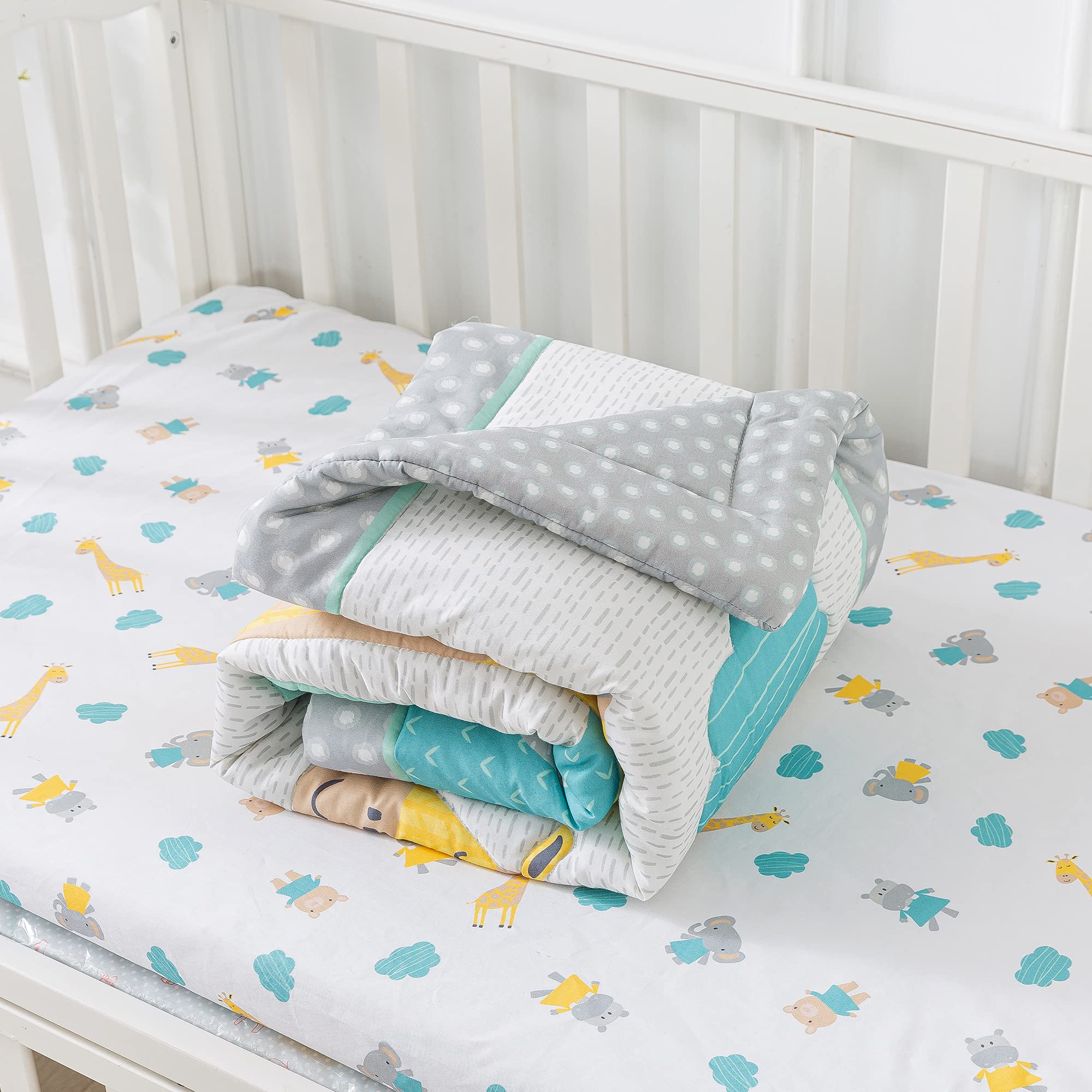 3-Piece Cotton Animals Jungle Crib Bedding Set. Standard Size Set Includes Quilt, Crib Sheet, Changing Pad Cover. Elephant Hippo Bear Giraffe Set, Safari Comforter Set for Boys and Girls