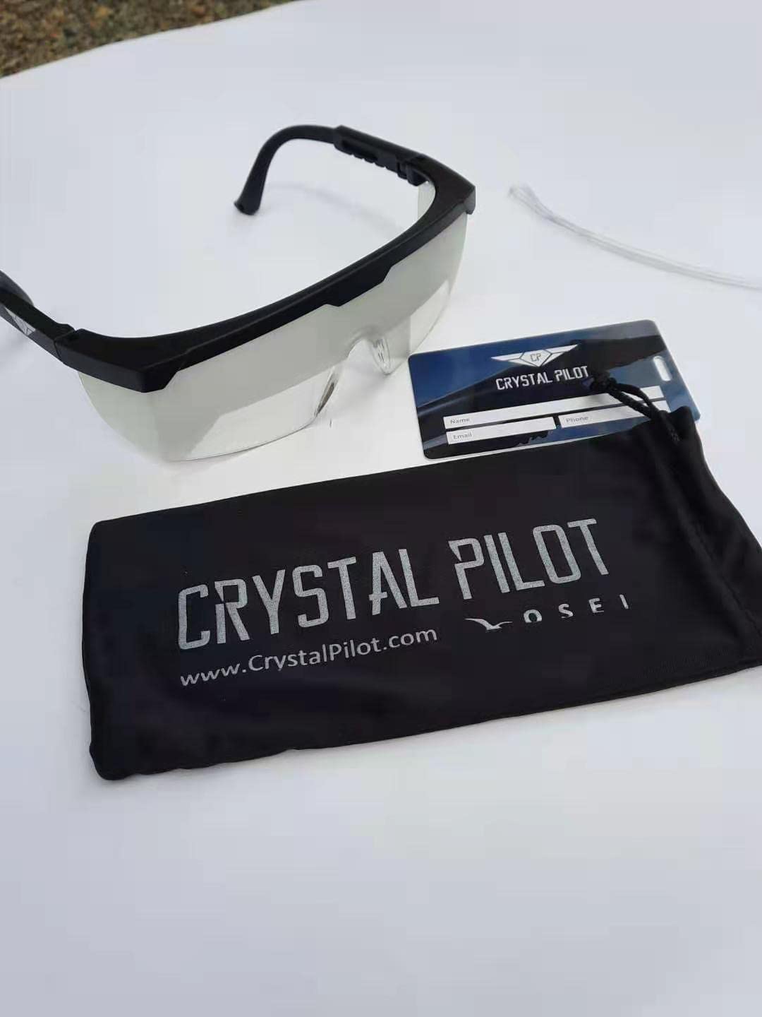 Crystal Pilot IFR View Limiting Device and Bag Tag with Light Gun Signals