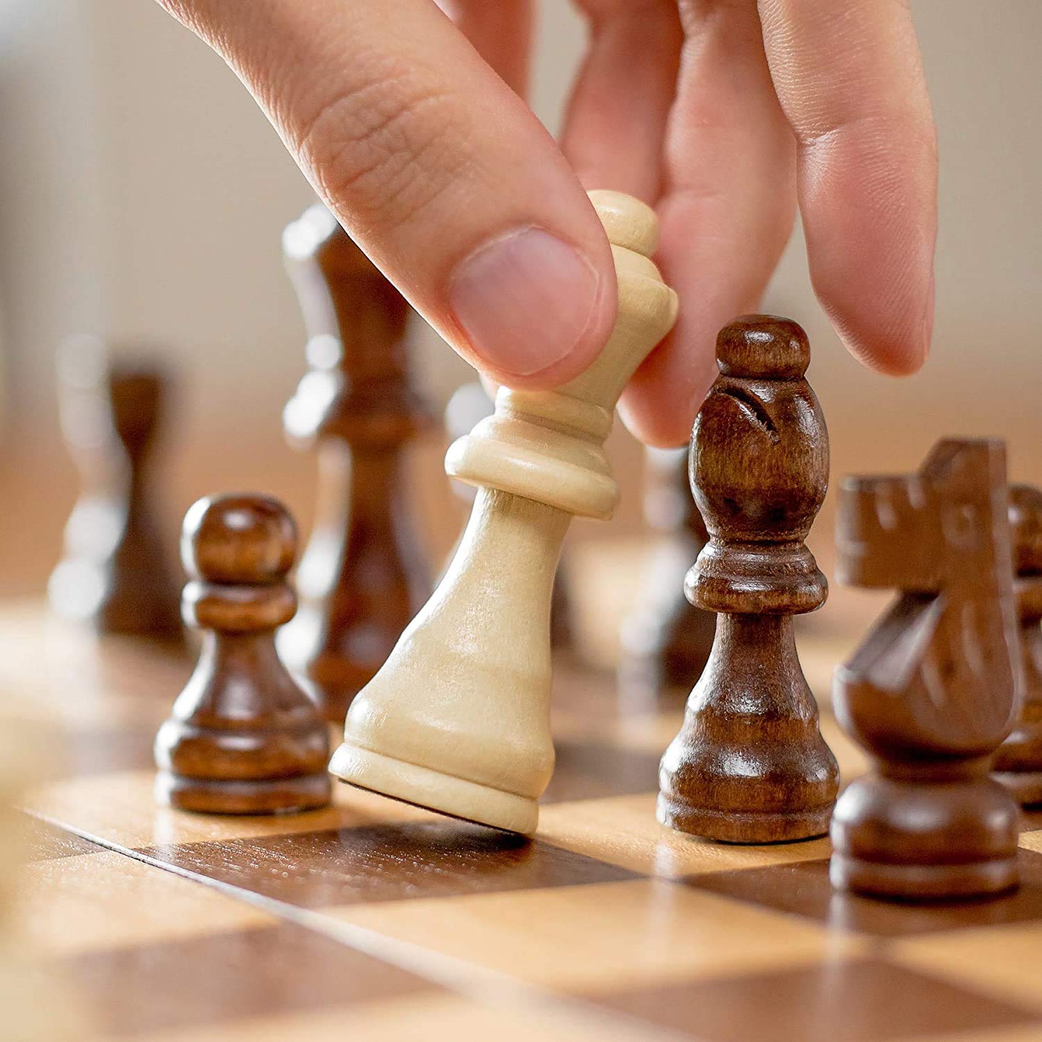 3 in 1 Wooden Chess Set, Folding Board Chess International Checkers Portable Chessboard Game Board Set (29*29cm)