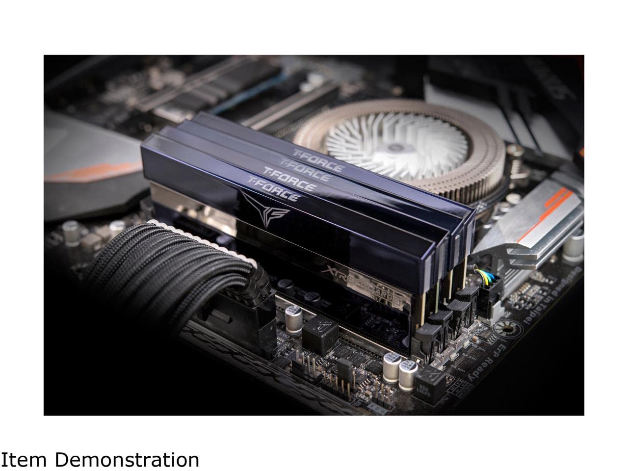 Team Group XTREEM ARGB Memory Module 32 GB 2 x 16 GB DDR4 4000 MHz