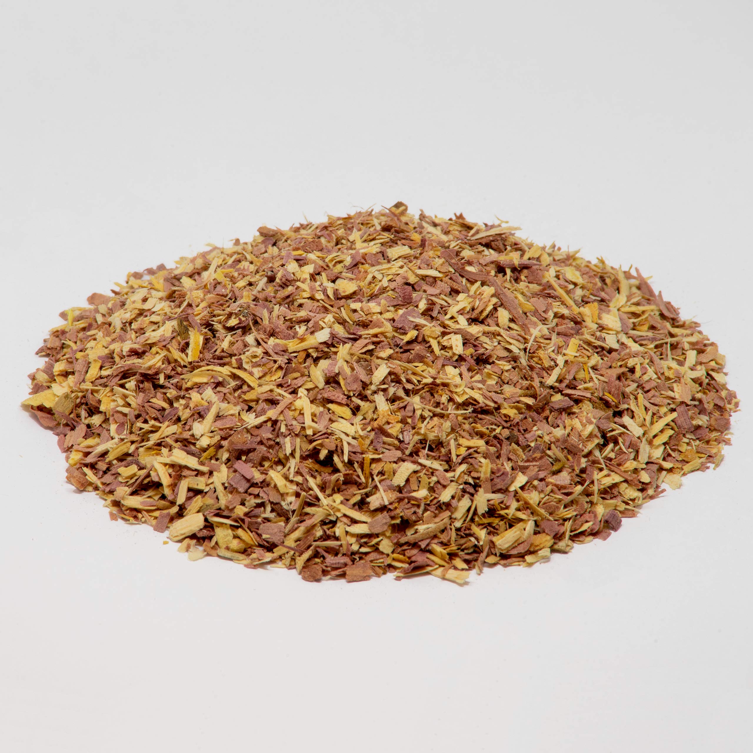 100% Natural Cedar Chips | Mulch | Great for Outdoors or Indoor Potted Plants | Dog Bedding | Pleasant Earthy Smell 8 Quarts