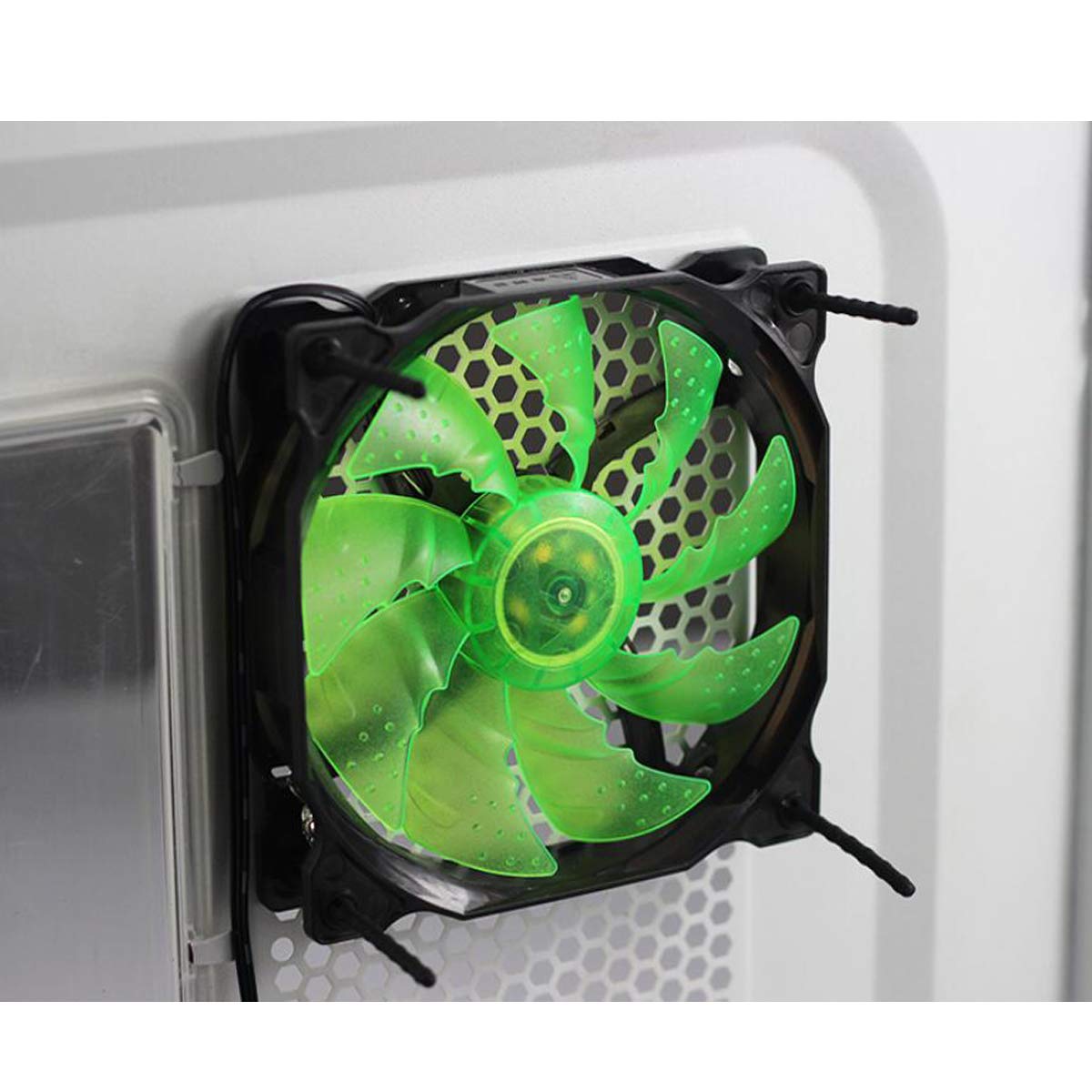 20PCS PC Case Fans Computer Cooling Fan Mount Screws, CPU Fan Mounting Pin Rivet Black Soft Rubber Reducing Noise Anti-Vibration Screws 65mm / 2.56in