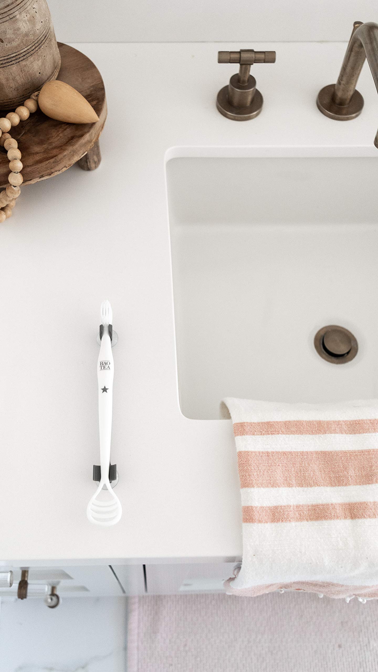 BAO TEA - Universal Manual Toothbrush Holder - Elevated Style - Suction Cup Mirror Mount