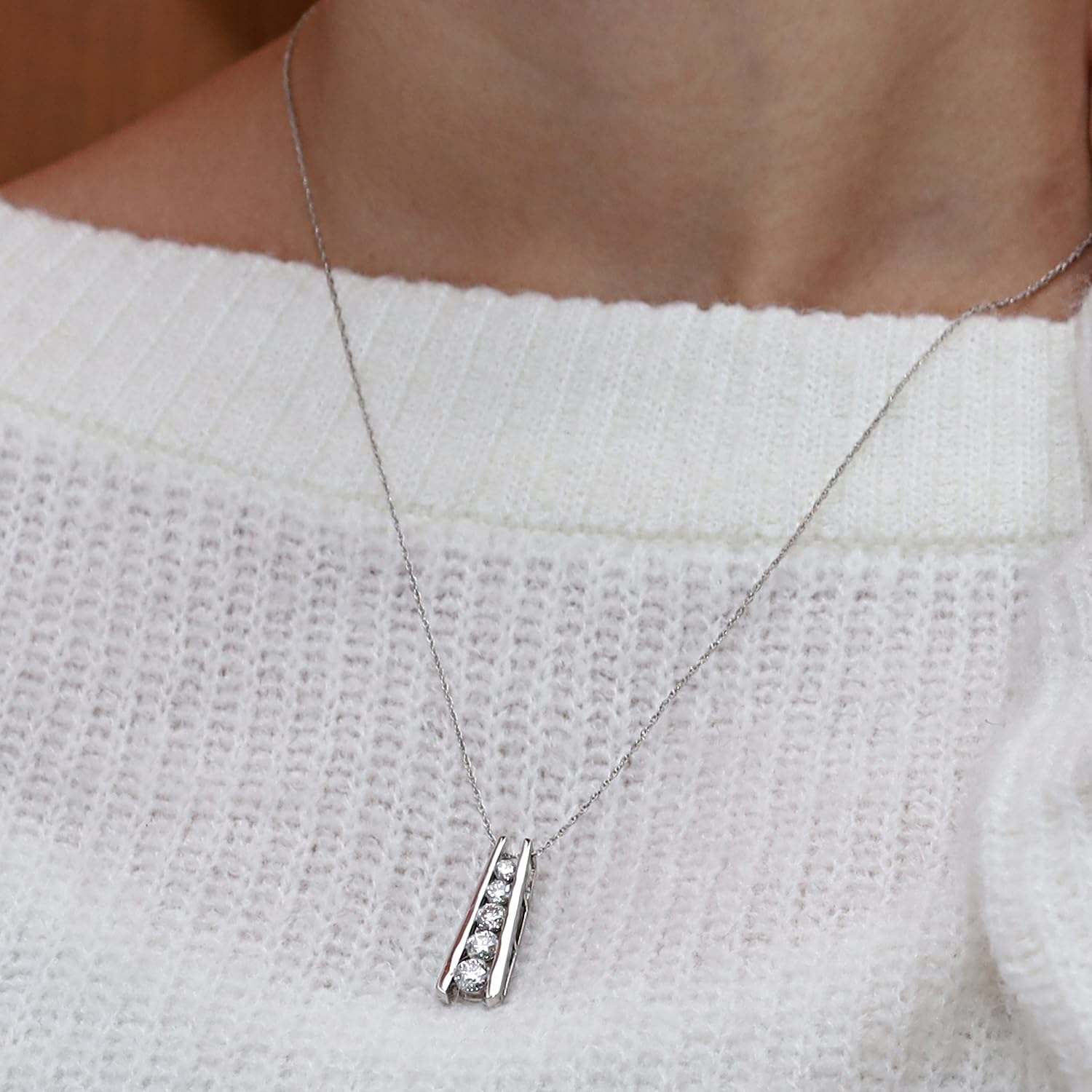 1.25 Carat Round Cut Lab Created Moissanite Diamond Five Stone Journey Bar Pendant Necklace In 14k White Gold Plated 925 Sterling Silver Jewelry With 18" Chain)