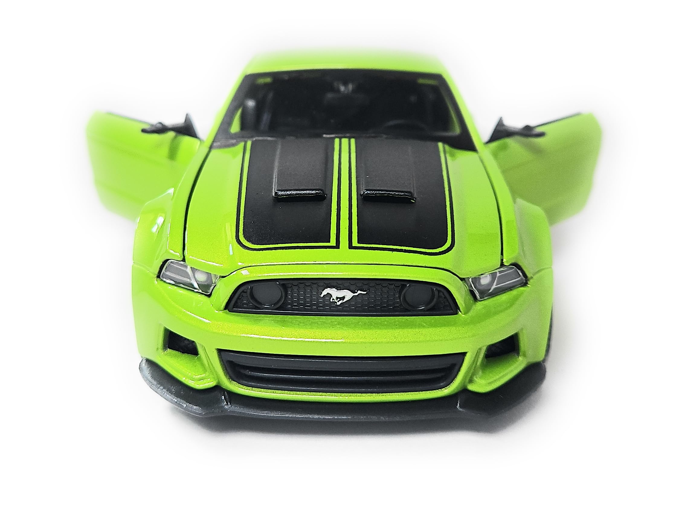 2014 Ford Mustang Street Racer Metallic Light Green 1/24 by Maisto 31506