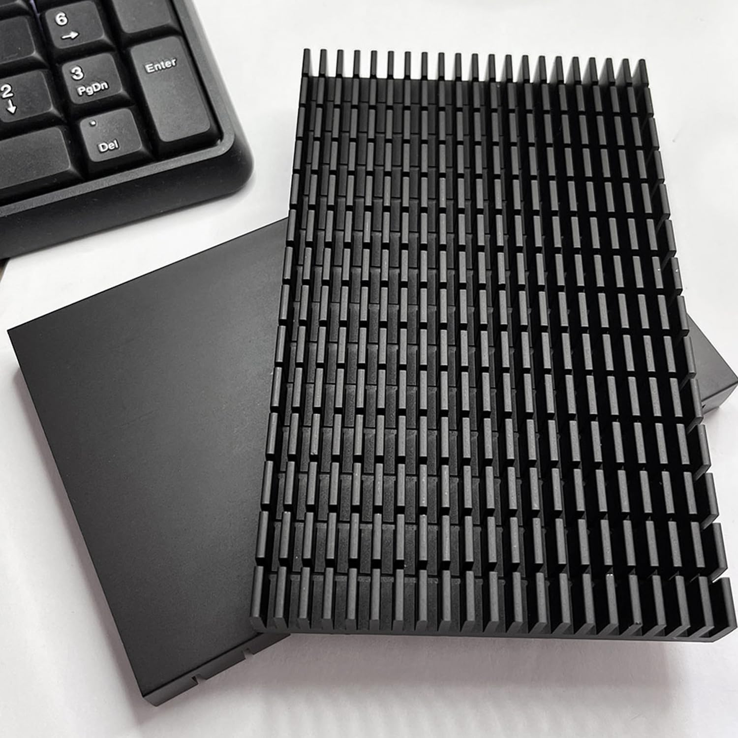 Awxlumv Aluminum Heat Sink 150mmx93mmx15mm/ 5.9x3.66x0.59 inch High Power Large Heatsink Module Cooler Fin for PCB Board LED Motherboard Cooling GPU Backplate Radiator Routers RTX 3090 3080 Black